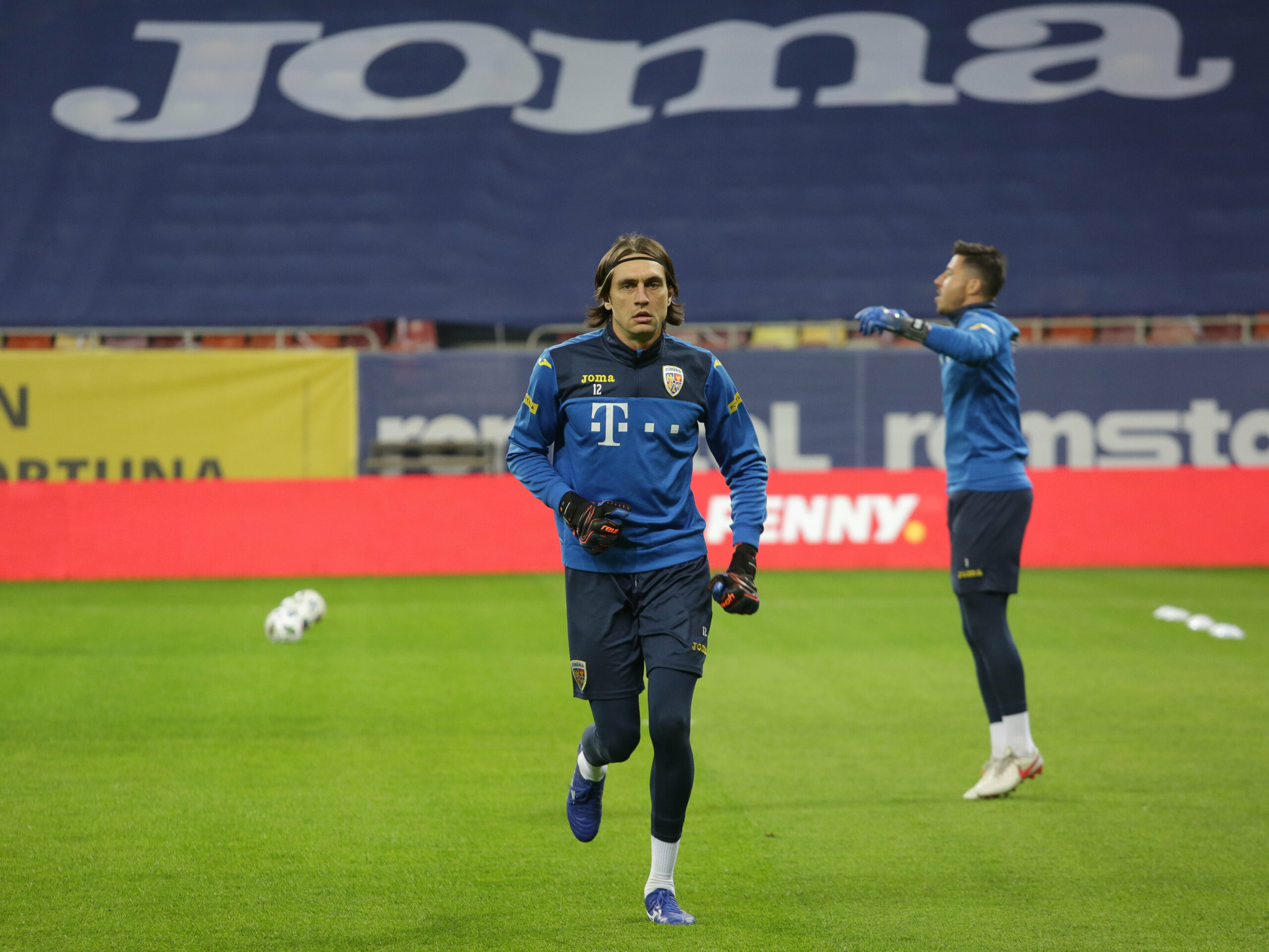 Ciprian Tătăruşanu, gata să renunțe la retragerea din fotbal pentru a ...