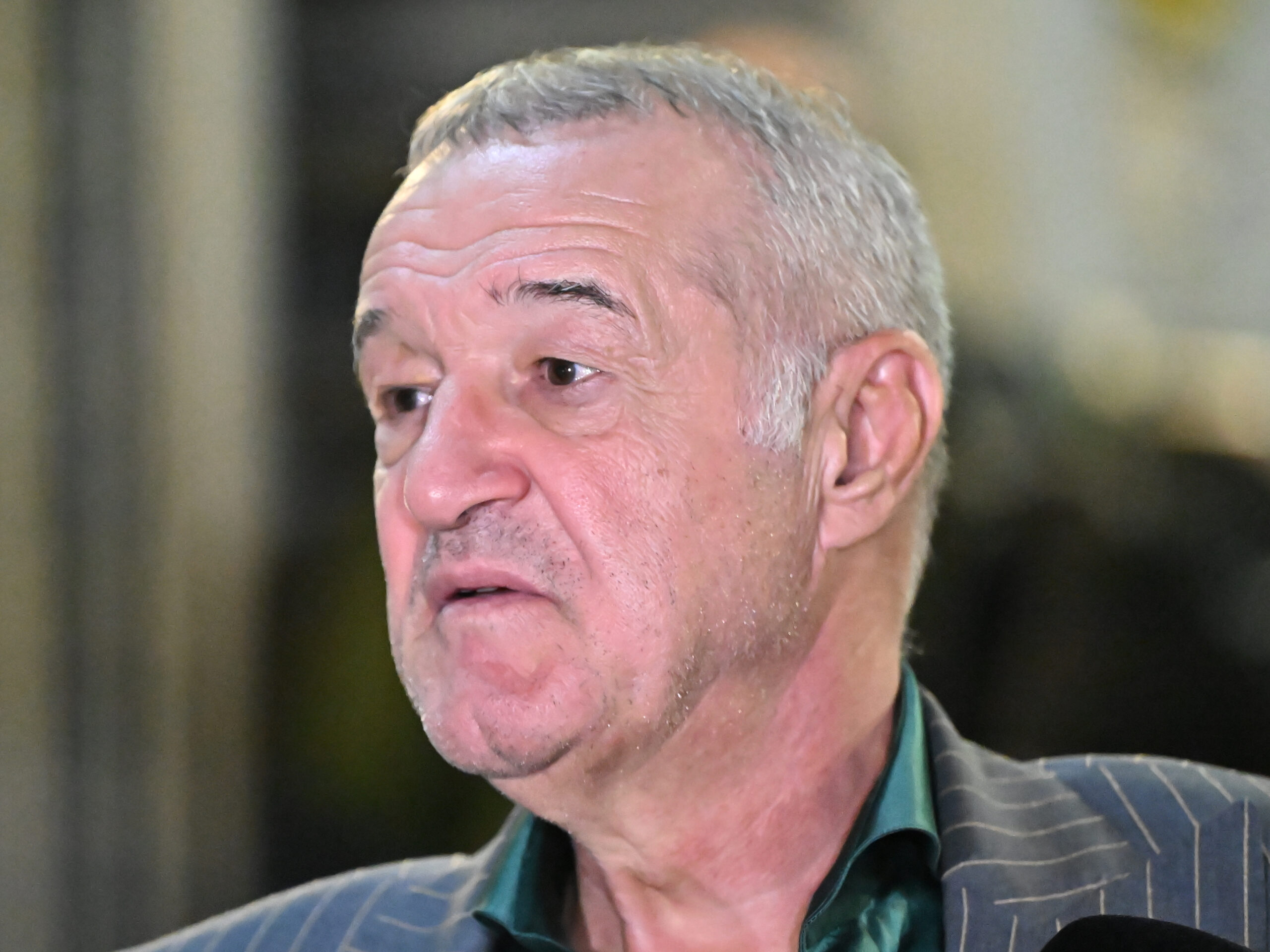 Reacția greu de înțeles a lui Gigi Becali, legată de absența lui Adrian ...