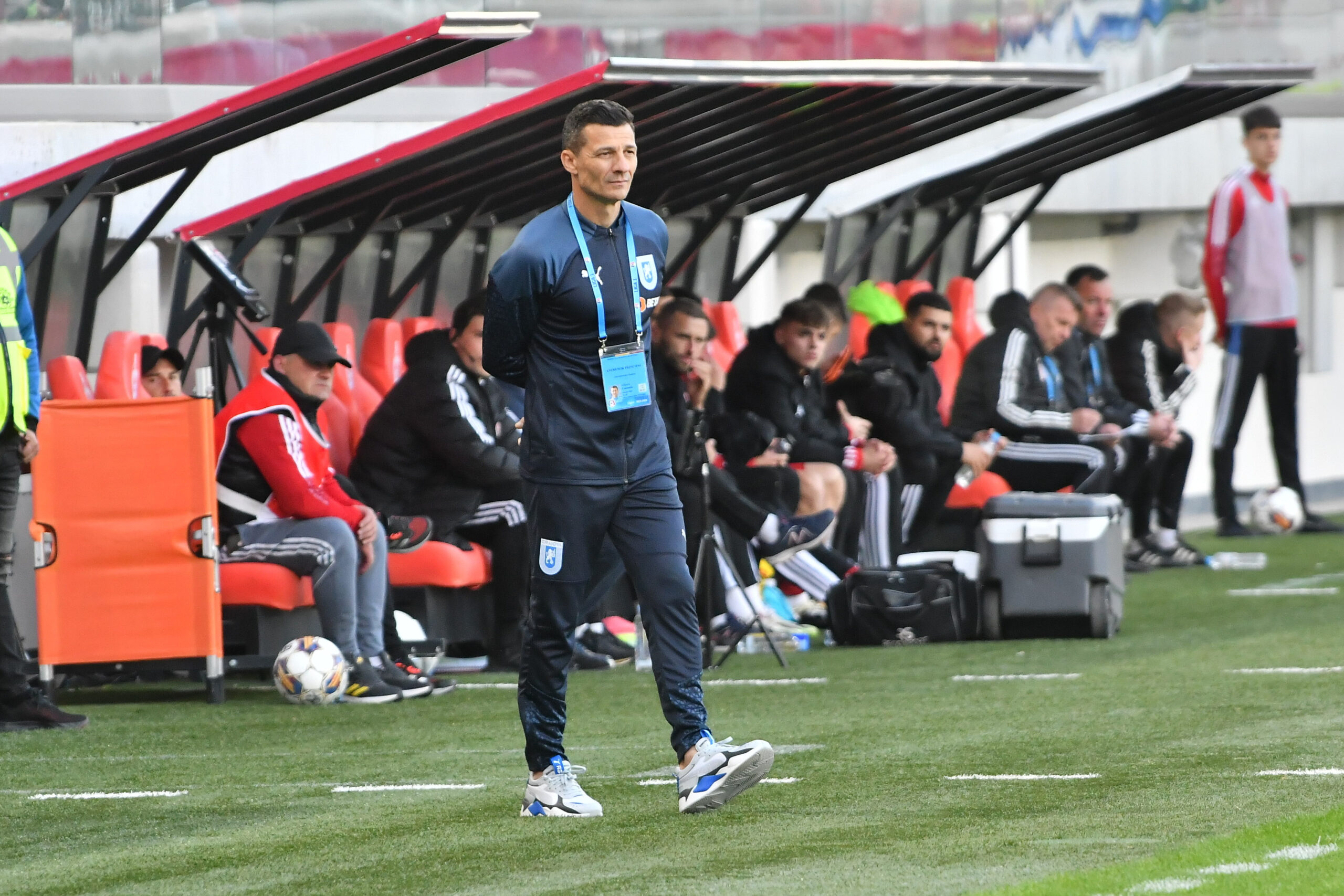 Universitatea Craiova a dat anunț pe un site de job-uri pentru a-şi ...