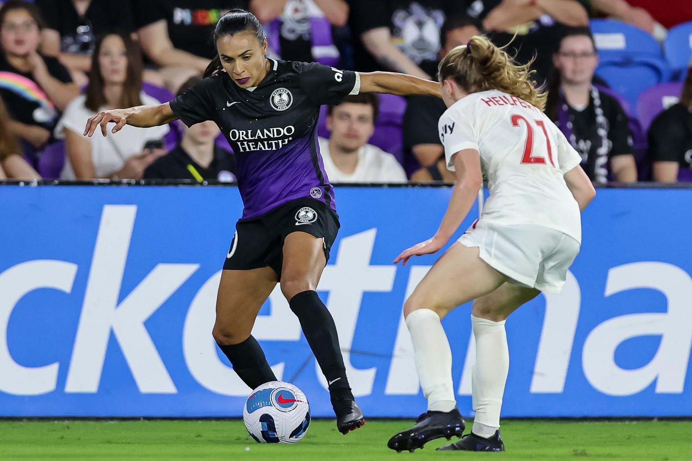 Emoționant până la lacrimi. Mama celei mai cunoscute fotbaliste din ...