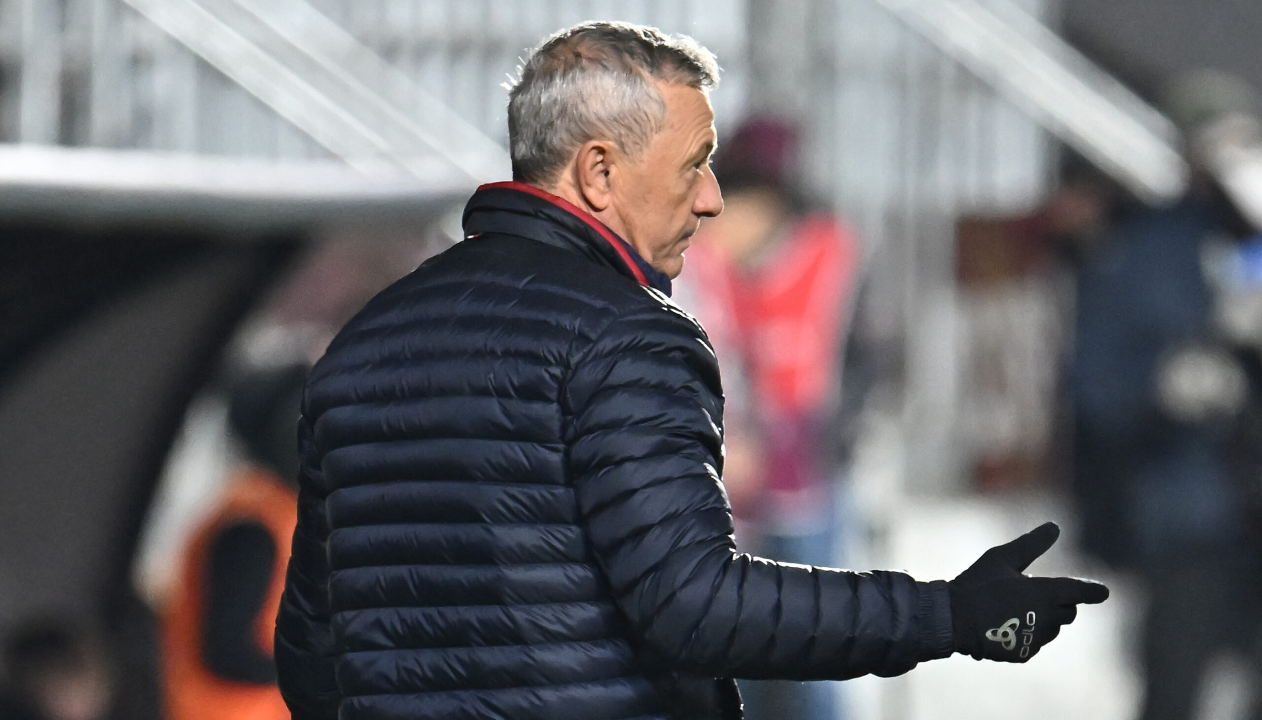 „Mi-e ciudă! Meritam mai mult”. Mircea Rednic, strigăt de disperare ...