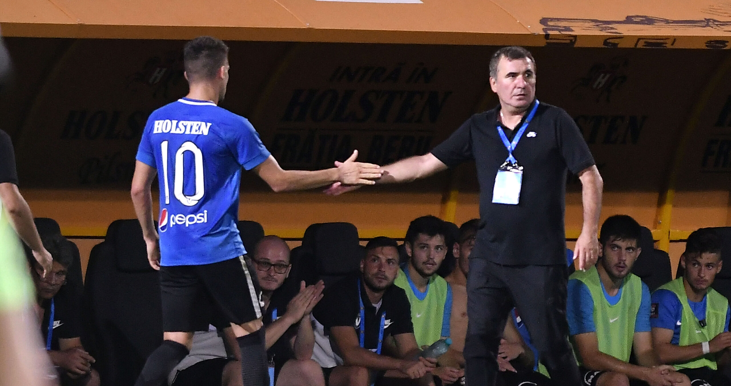 Cearta dintre Ianis Hagi și Gică Hagi: „Am ridicat vocea la el!”. Ce i ...