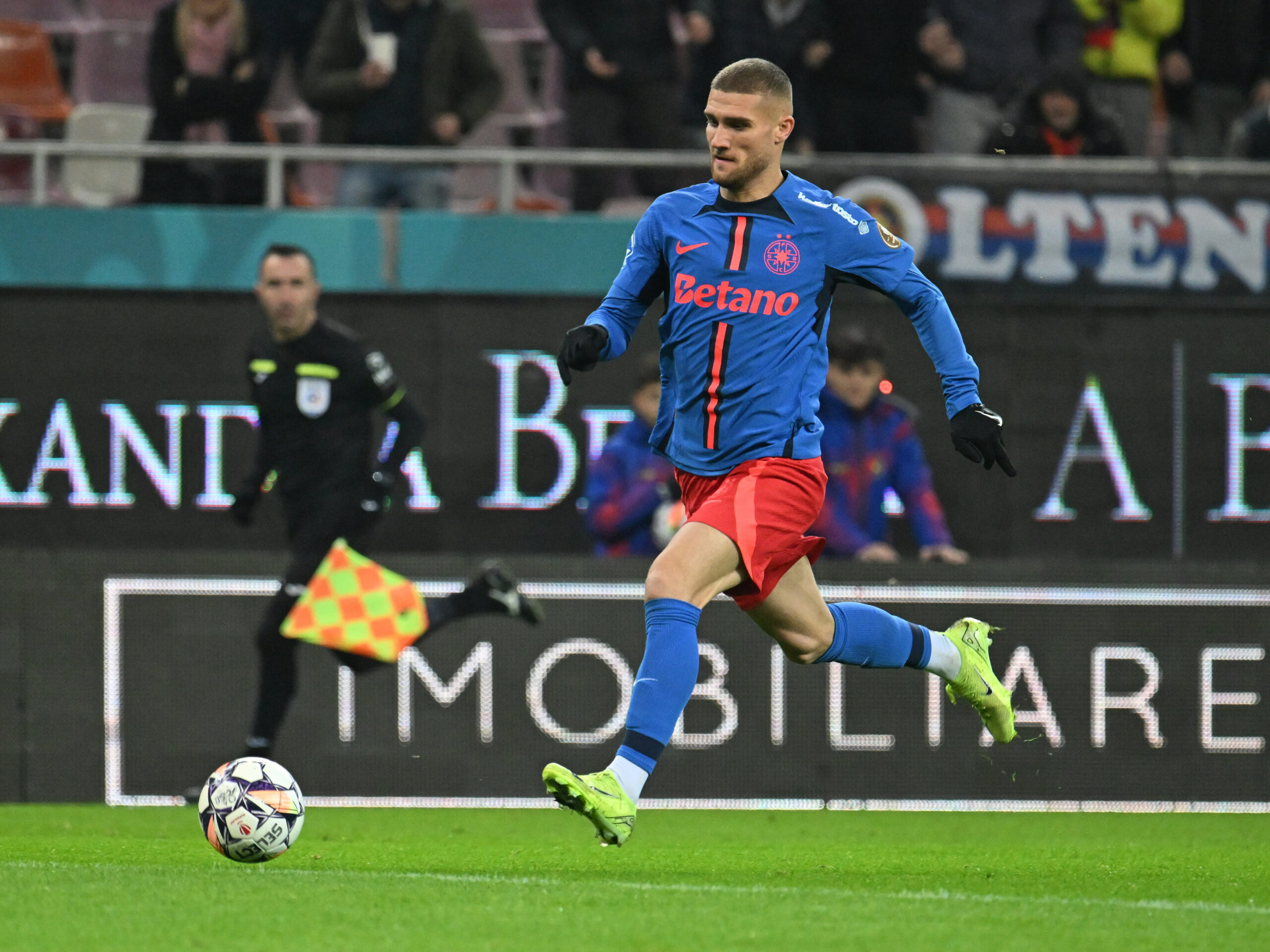 Daniel Bîrligea a vorbit despre transferul la FCSB, care i-a schimbat ...