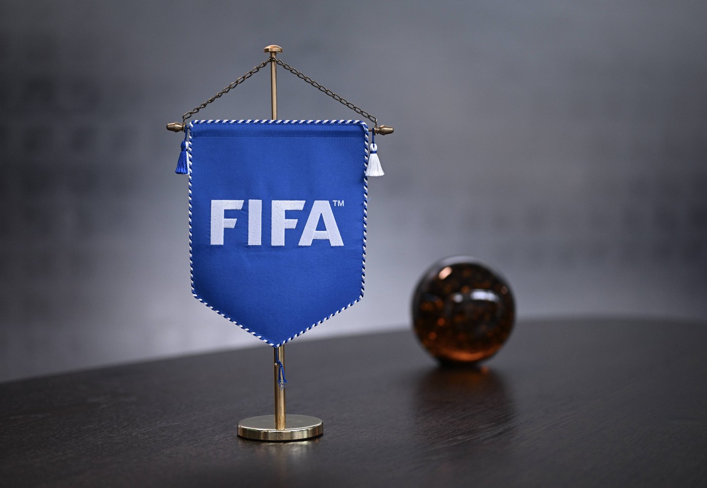 Decizia FIFA care poate lăsa cluburile de top din Superliga, în frunte ...