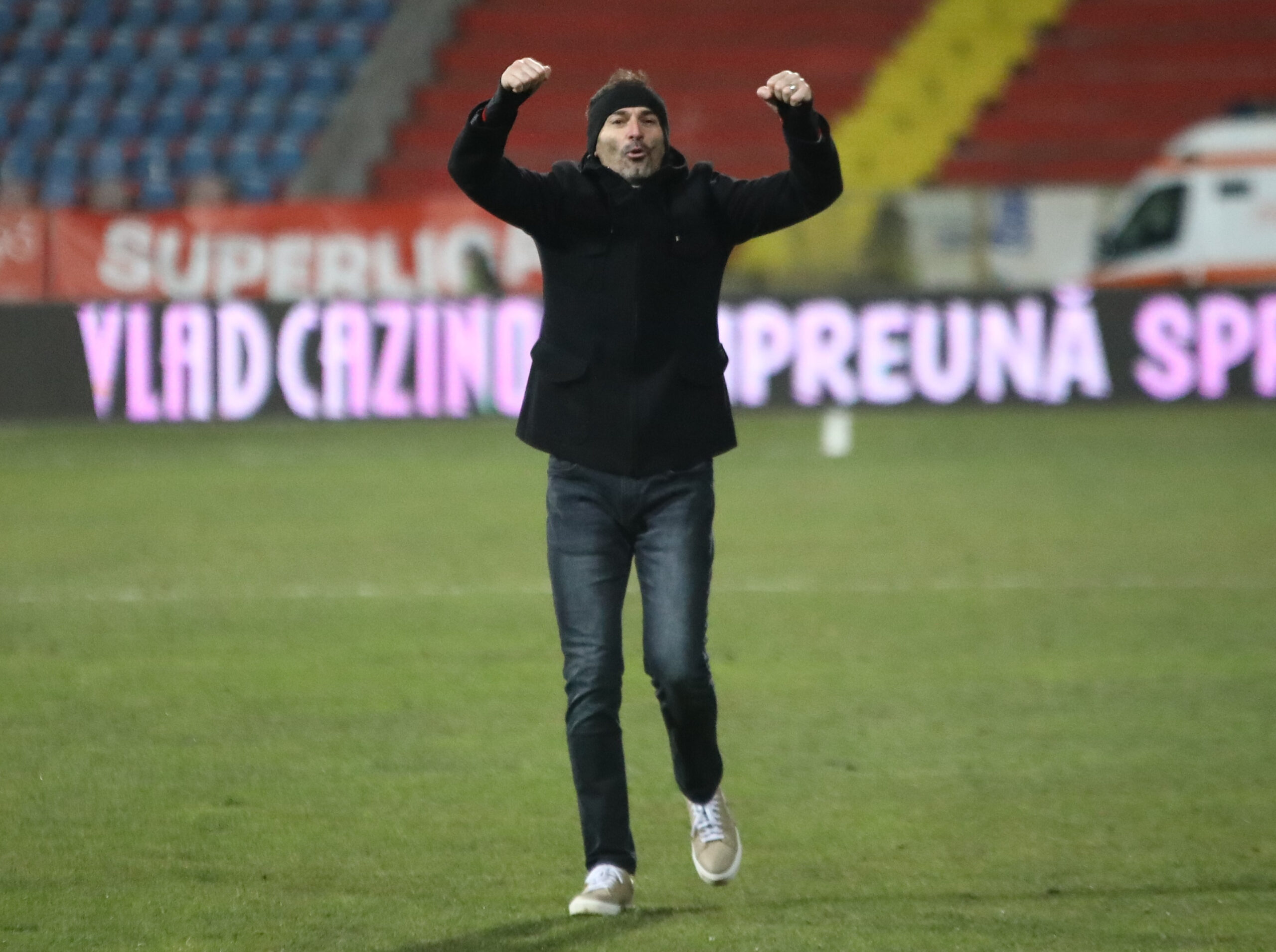 Era ca și demis, dar Marius Măldărășanu a ajuns la 5 meciuri fără ...