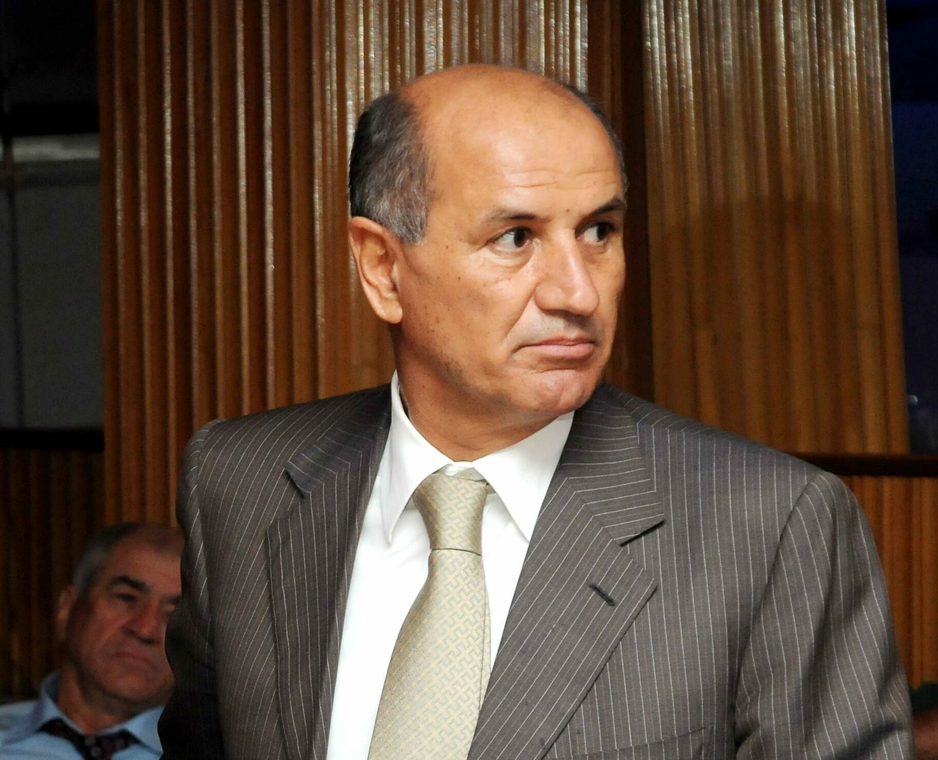 George Copos a văzut-o pe soția supraponderală a fotbalistului lui Gigi ...