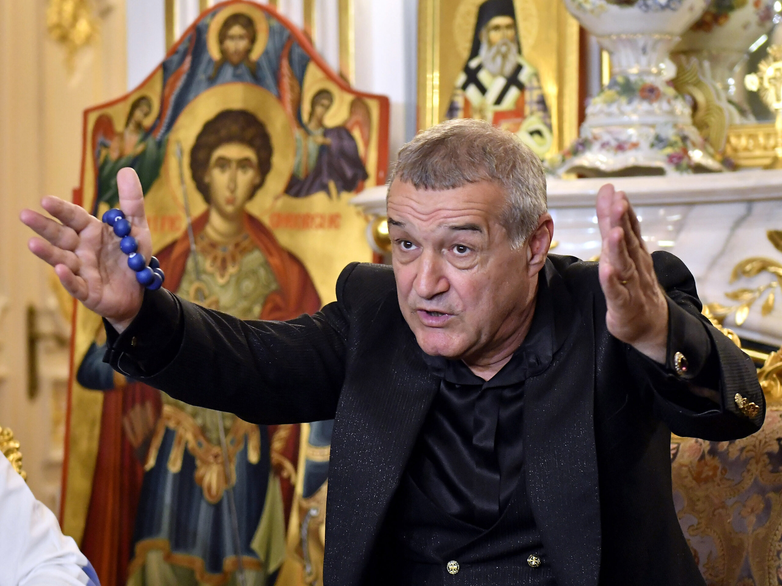 Gigi Becali a mai anunțat un transfer pe care îl face din Superliga. Dezmembrează de tot echipa ...