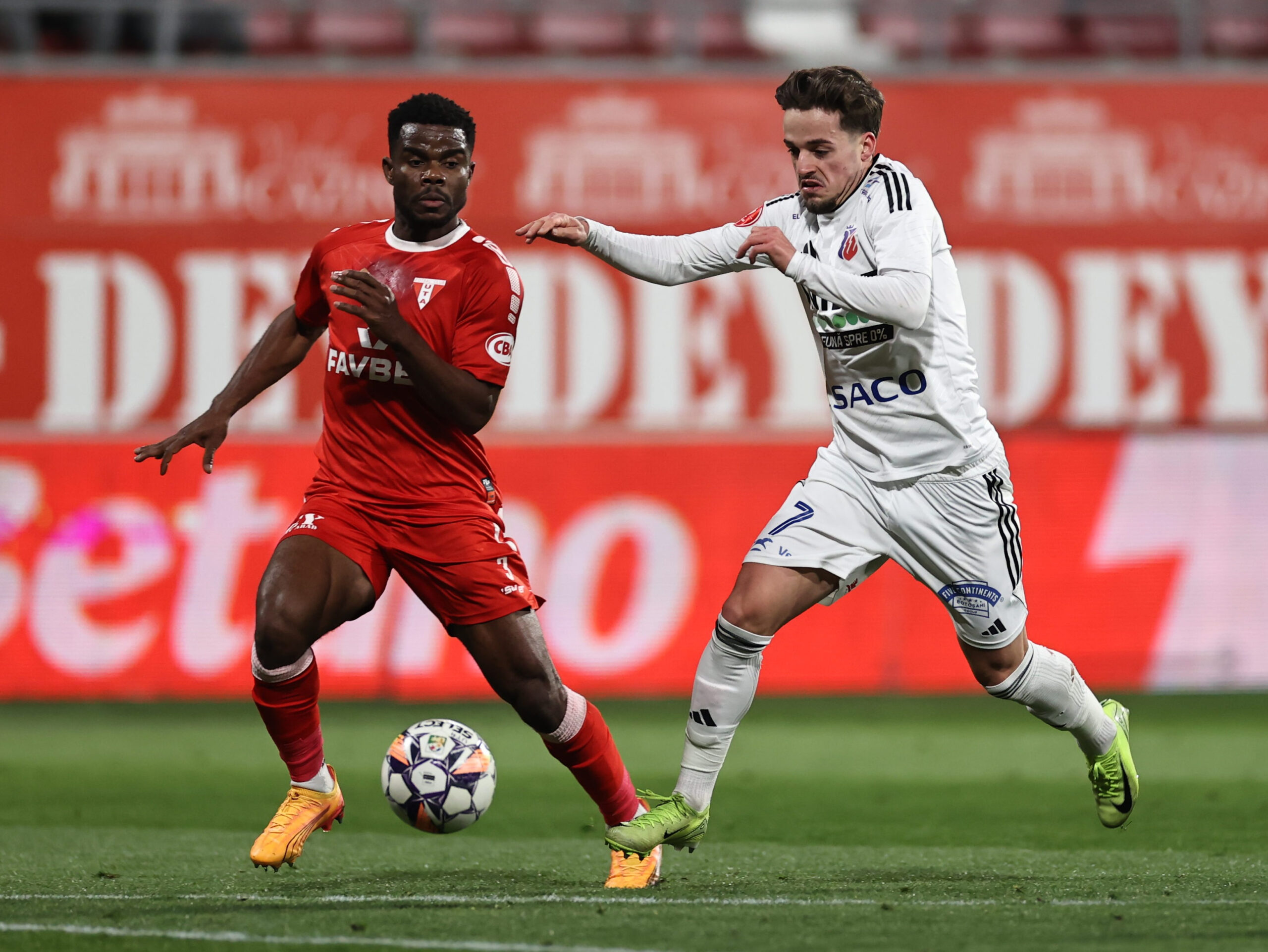 UTA Arad - FC Botoșani, Live Video Online de la 17:00 în etapa 21 din ...