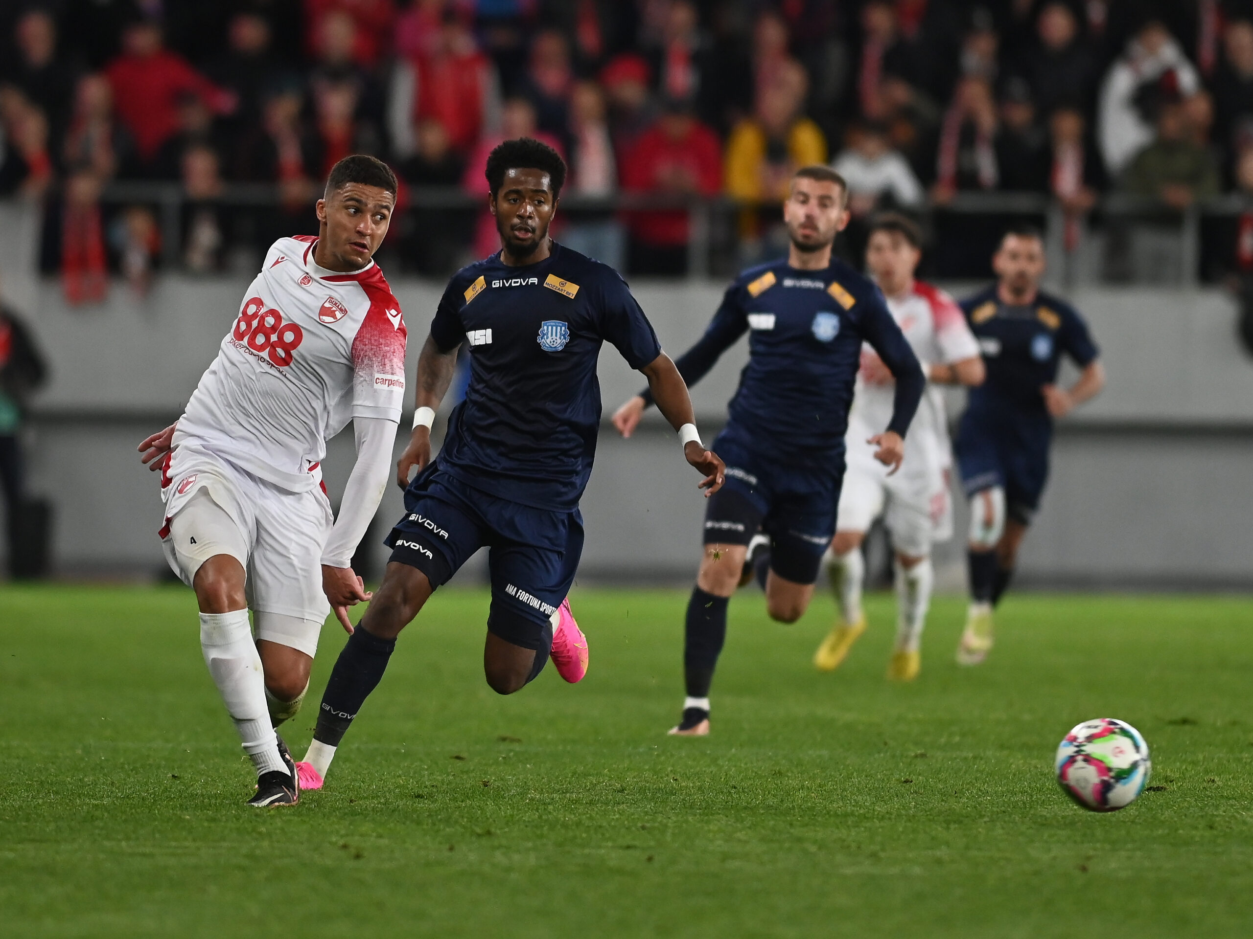 Oficial: Shayon Harrison devine primul englez din istoria echipei UTA!