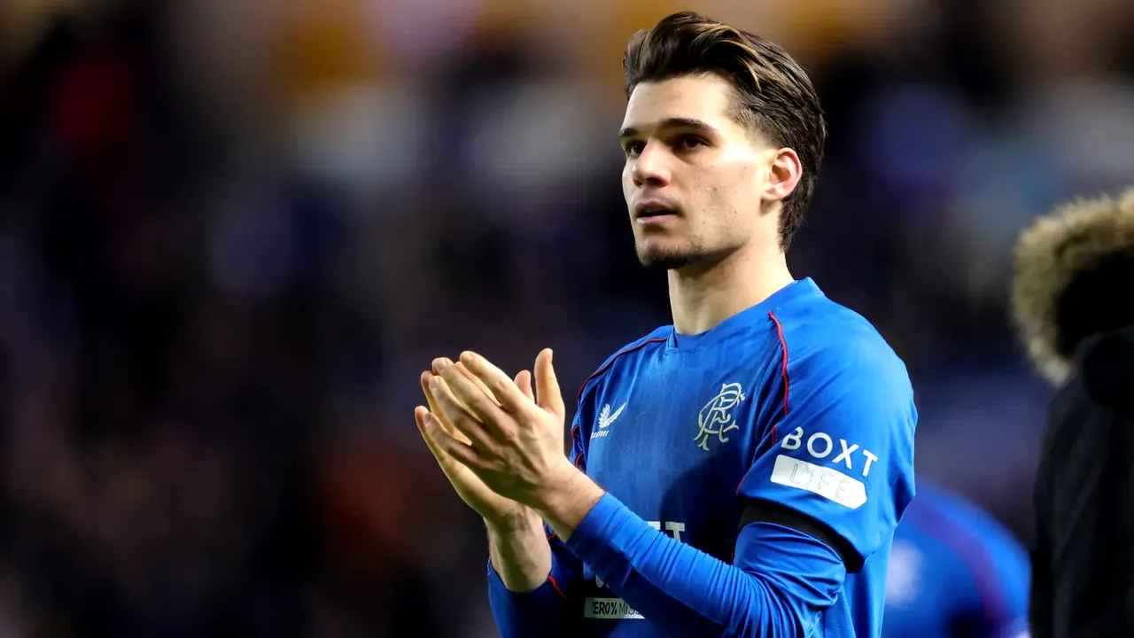 Răsturnare de situație pentru Ianis Hagi la Rangers. Jurnaliştii ...