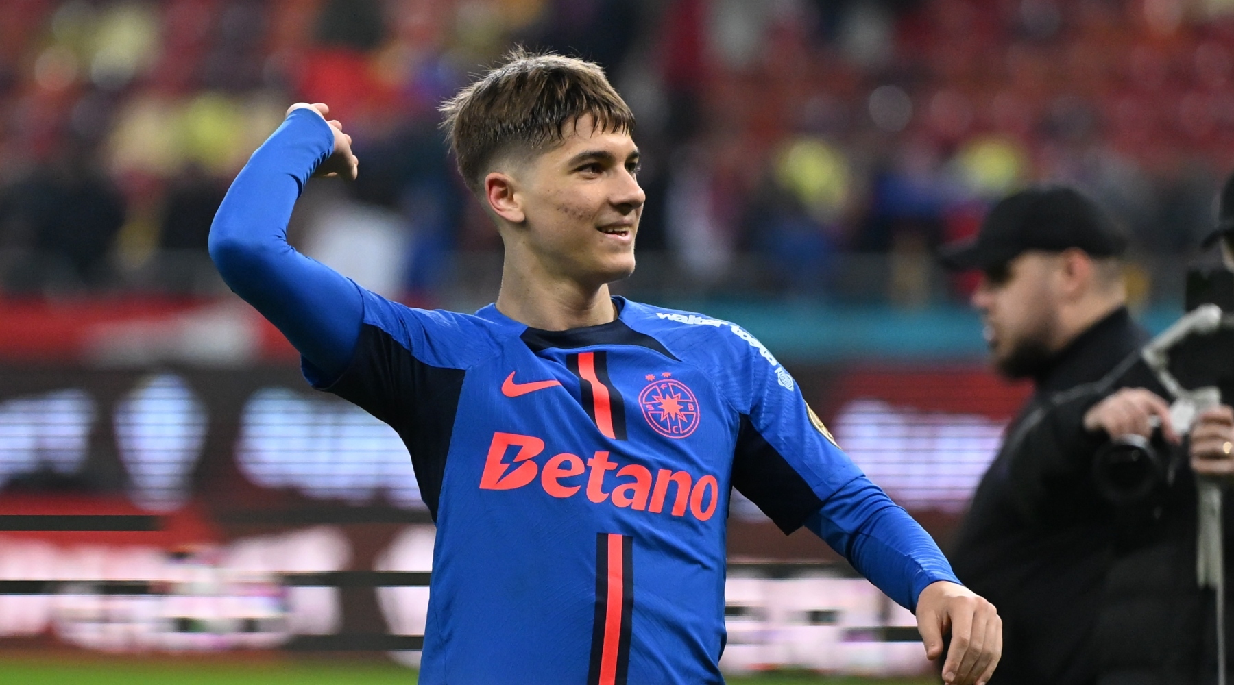 „Putea să-i pună clauză și de 100.000.000 de euro. E un fotbalist de ...