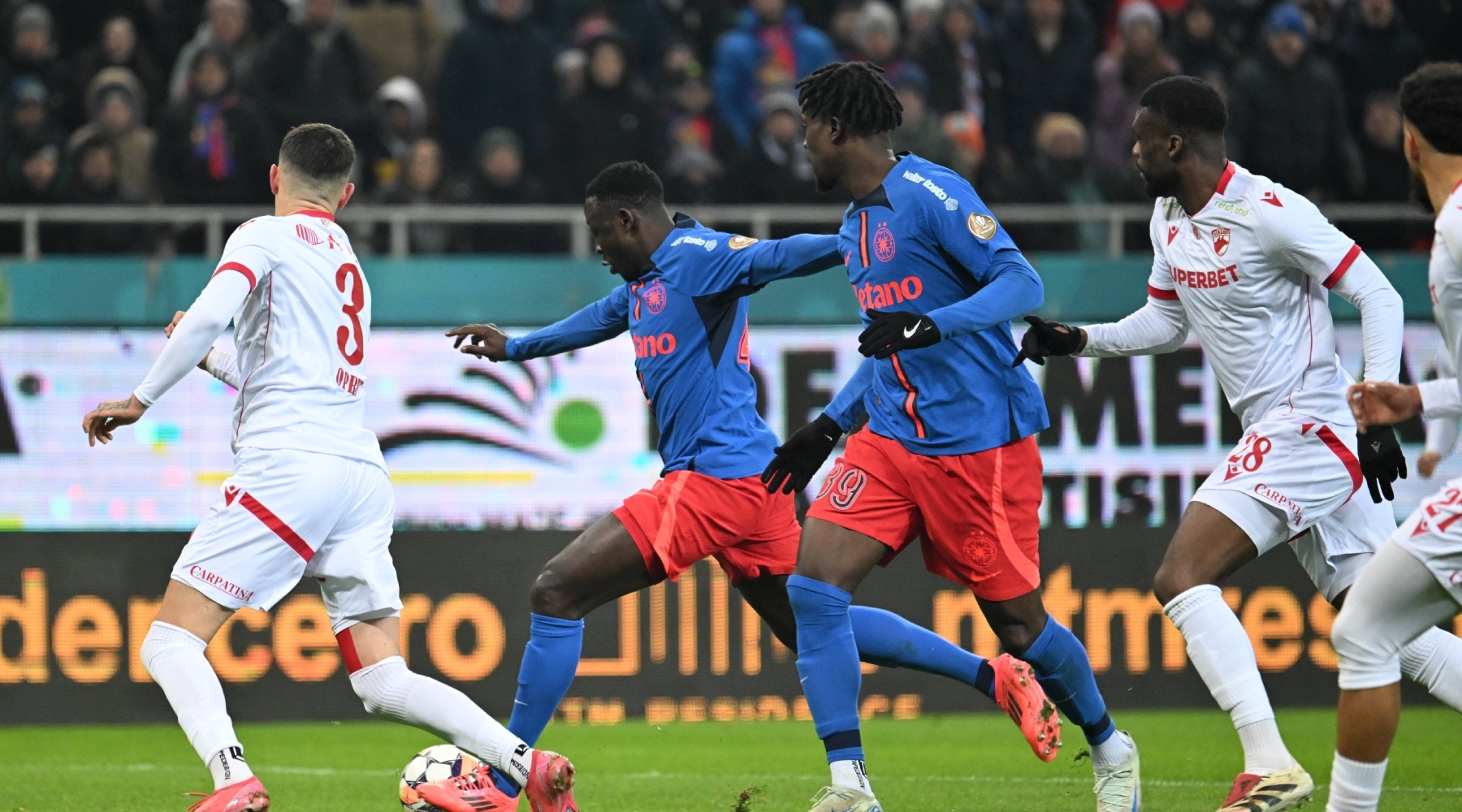 Notele după FCSB - Dinamo 2-1. Cine a fost omul derby-ului