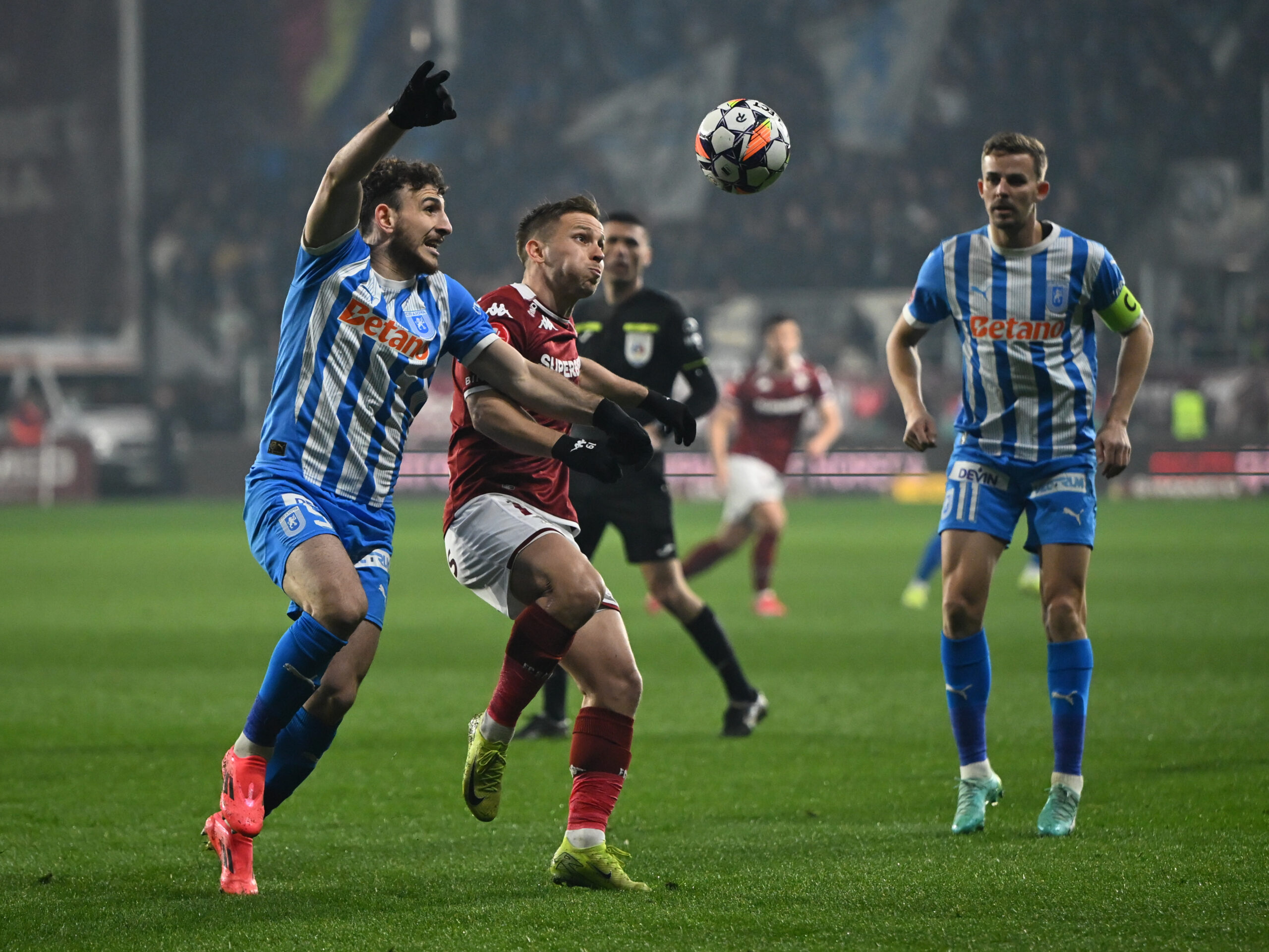 Situație explozivă în Superliga: „vulcanii” Craiova și Rapid domină ...