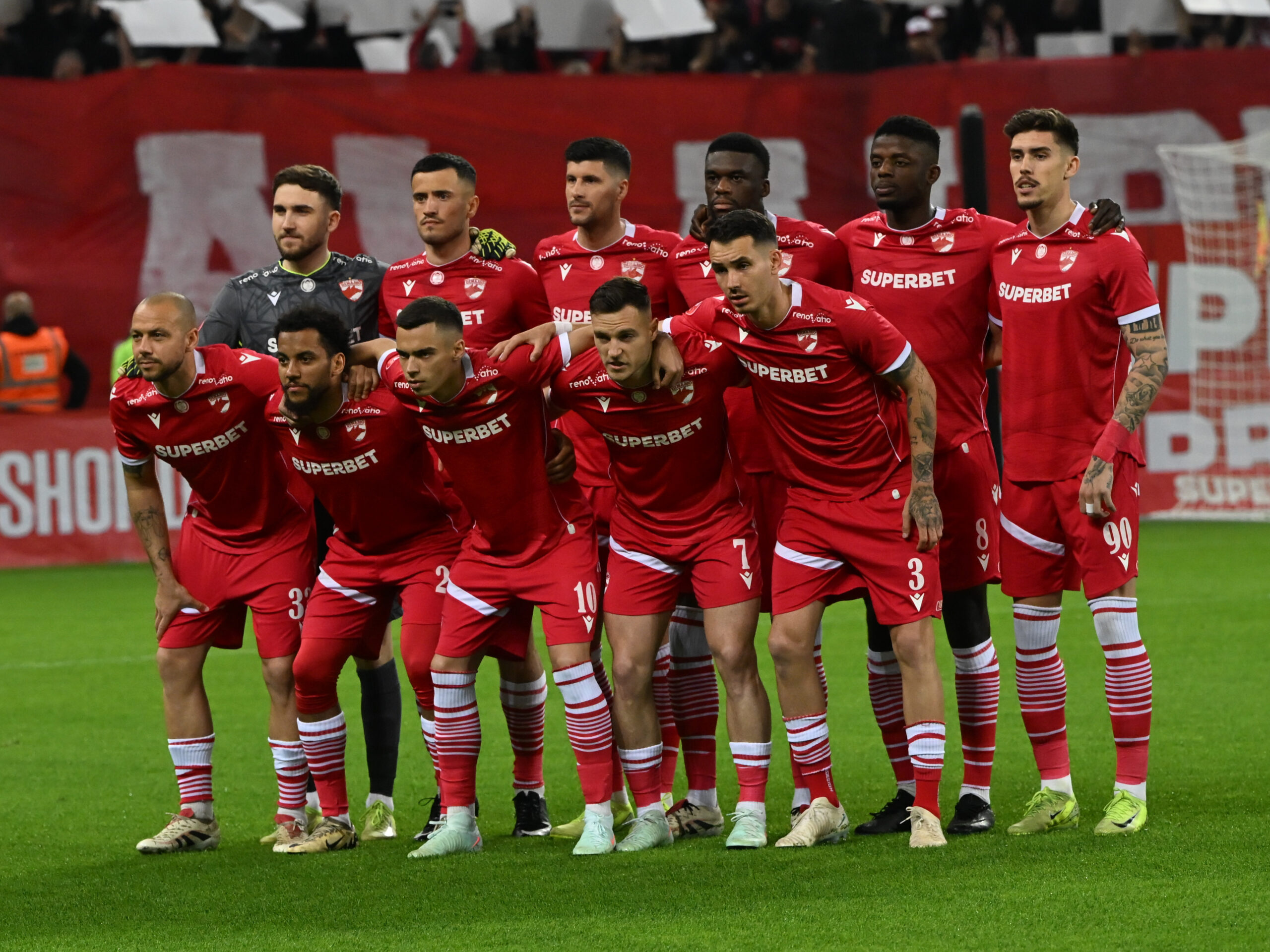 Ce n-ai văzut la TV în Dinamo - FCSB 1-2. Surpriza pregătită de șefii „câinilor” pentru ...