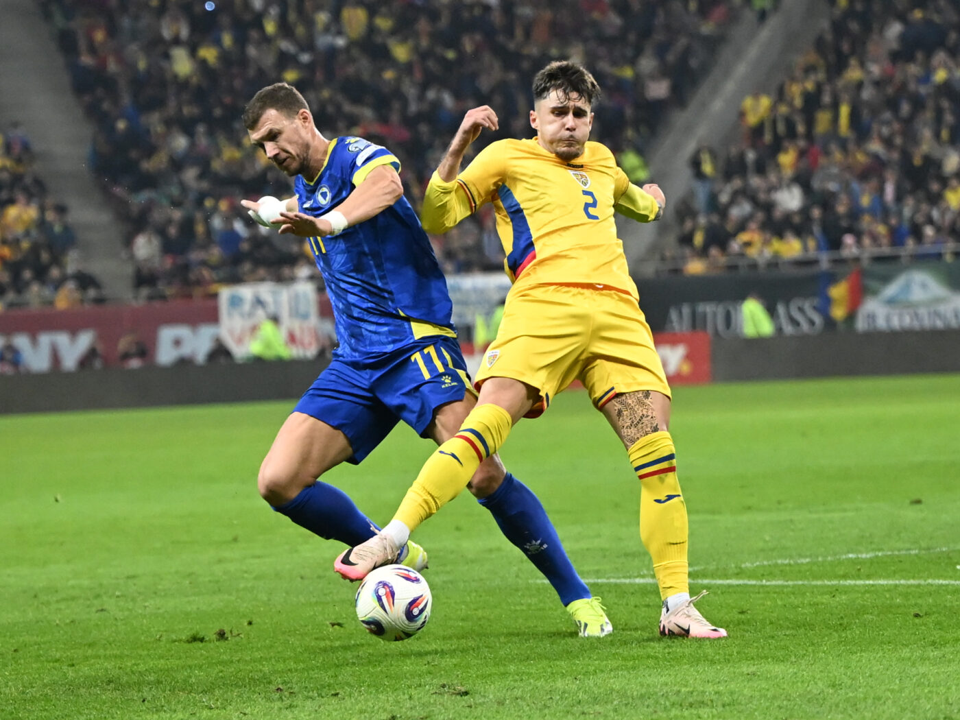 S-a terminat cu transferul lui Andrei Rațiu la FC Barcelona! Flick și ...