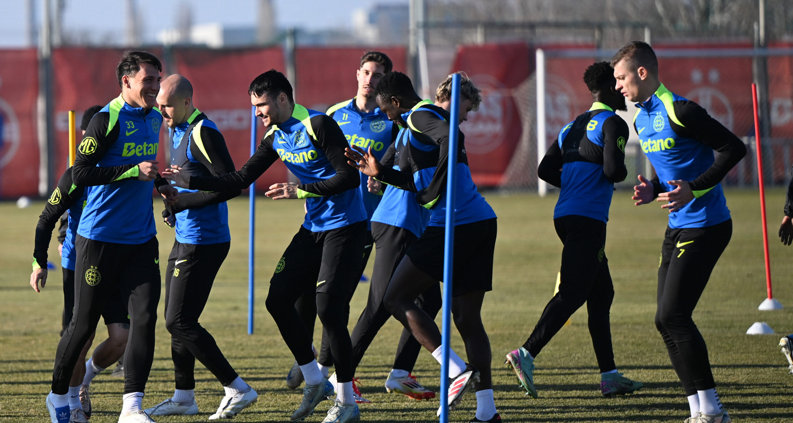 Show al Peluzei Nord la antrenamentul FCSB. Ce s-a întâmplat înaintea ...