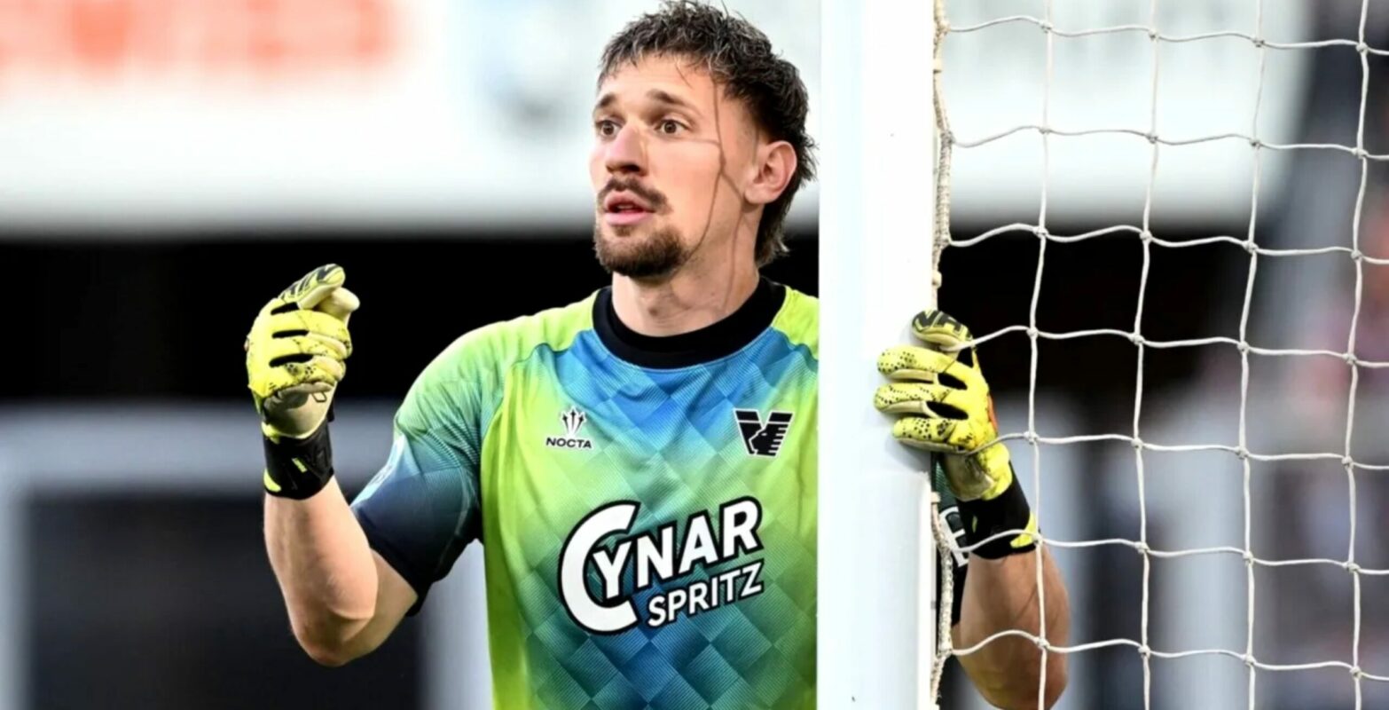 Andrei Radu i-a dat pe spate pe colegii de la Venezia. Căpitanul ...