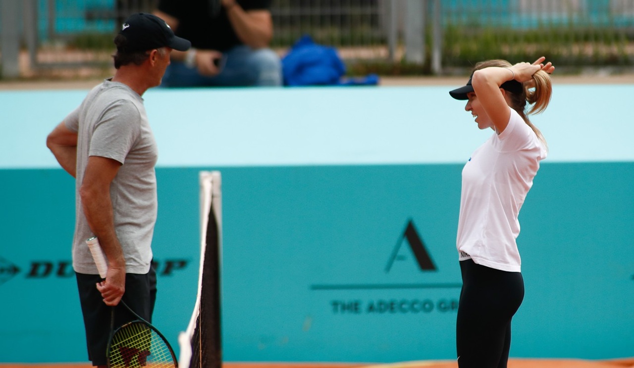Cum a numit-o Darren Cahill pe Simona Halep, după ce şi-au dat ...