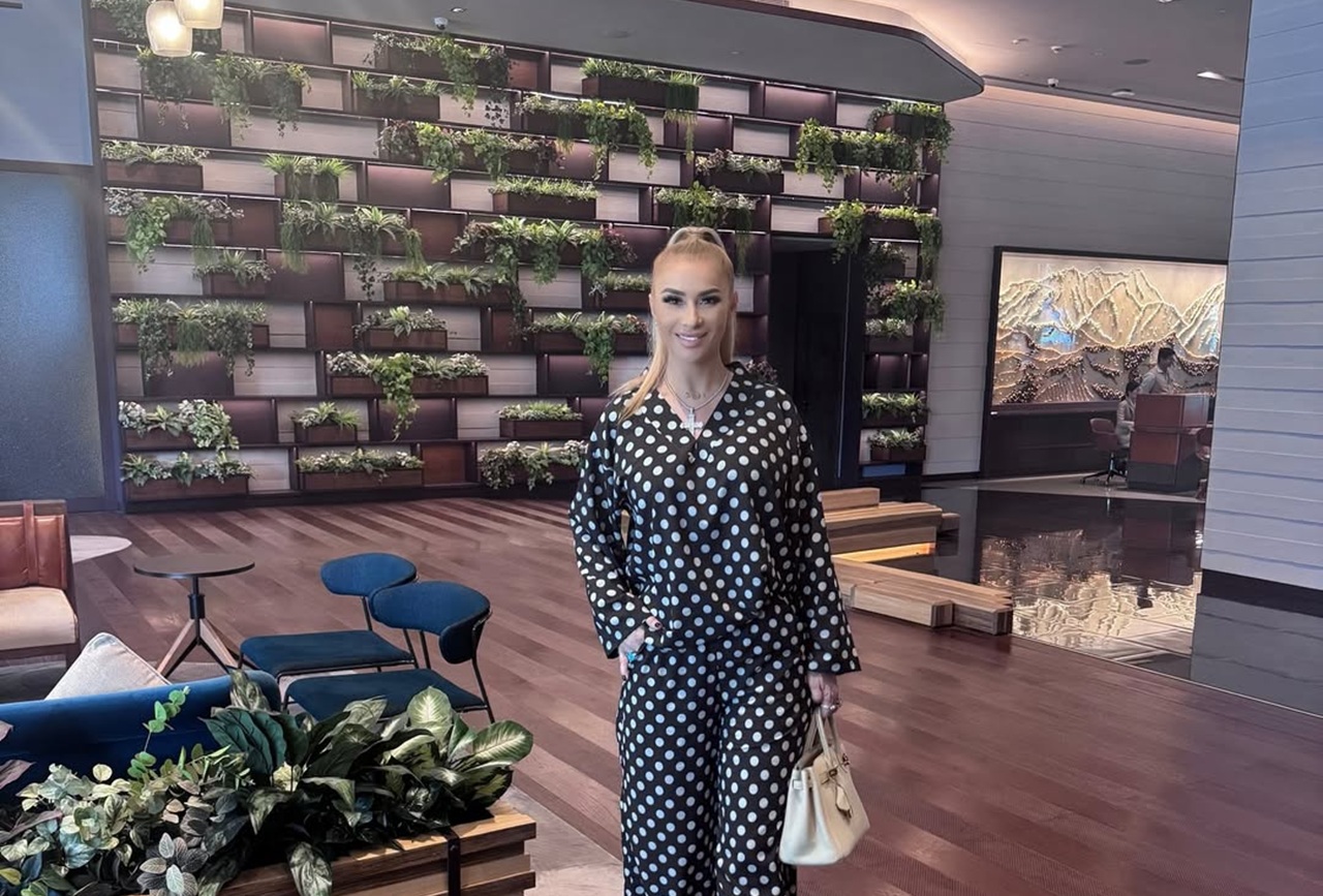 Cum arată în interior vila luxoasă pe care o are Anamaria Prodan. Tablouri cu imagini ale ei ...