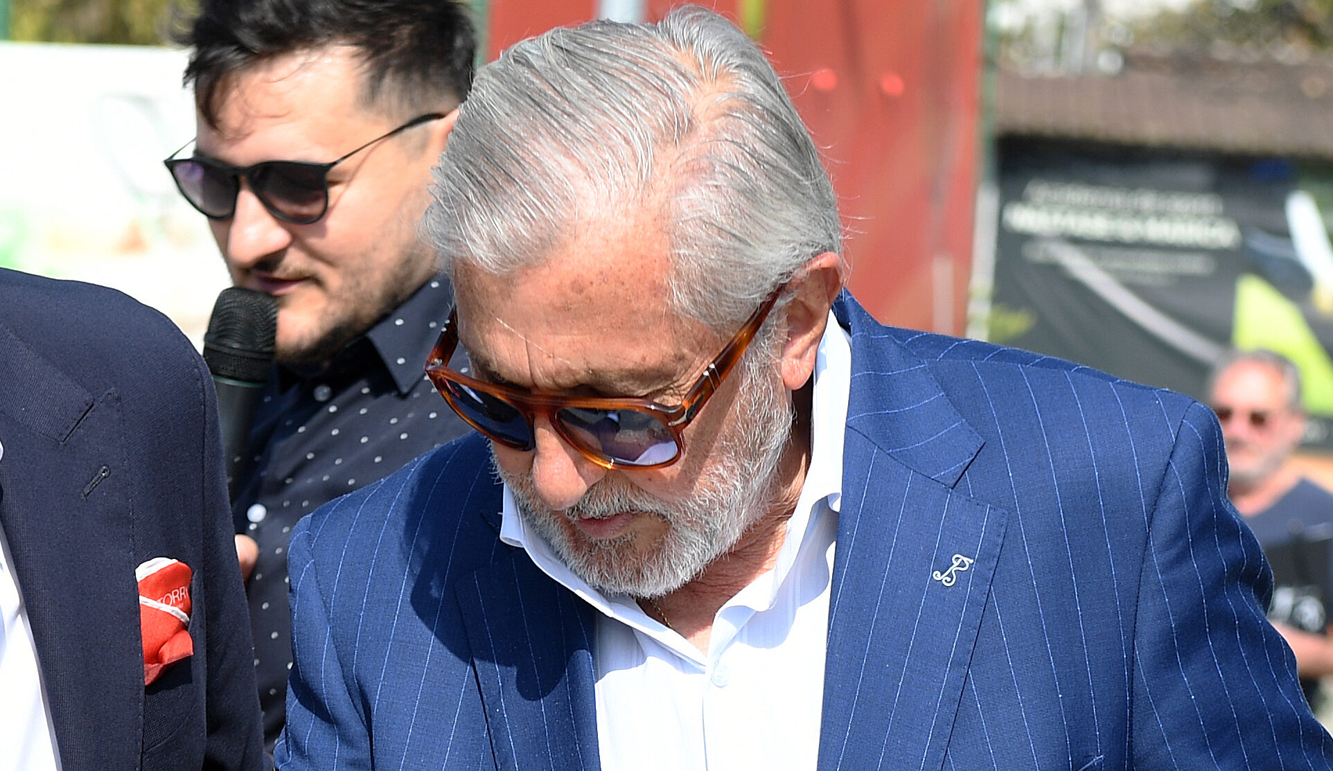 Ilie Năstase îl face praf pe Nicuşor Dan. E de partea lui Gigi Becali ...