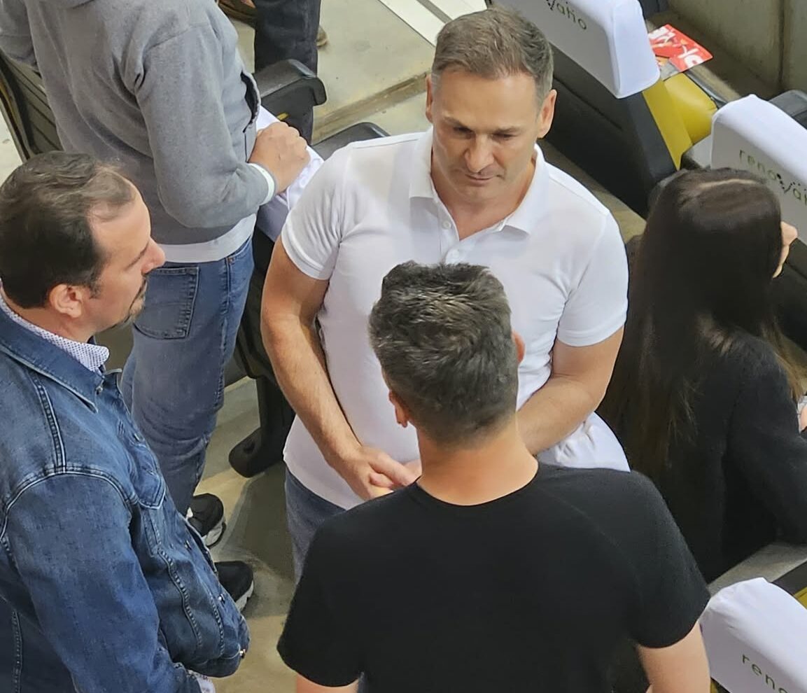 Întâlnire de gradul 0 la Dinamo - Universitatea Craiova! Fostul patron al „câinilor”, dialog cu ...