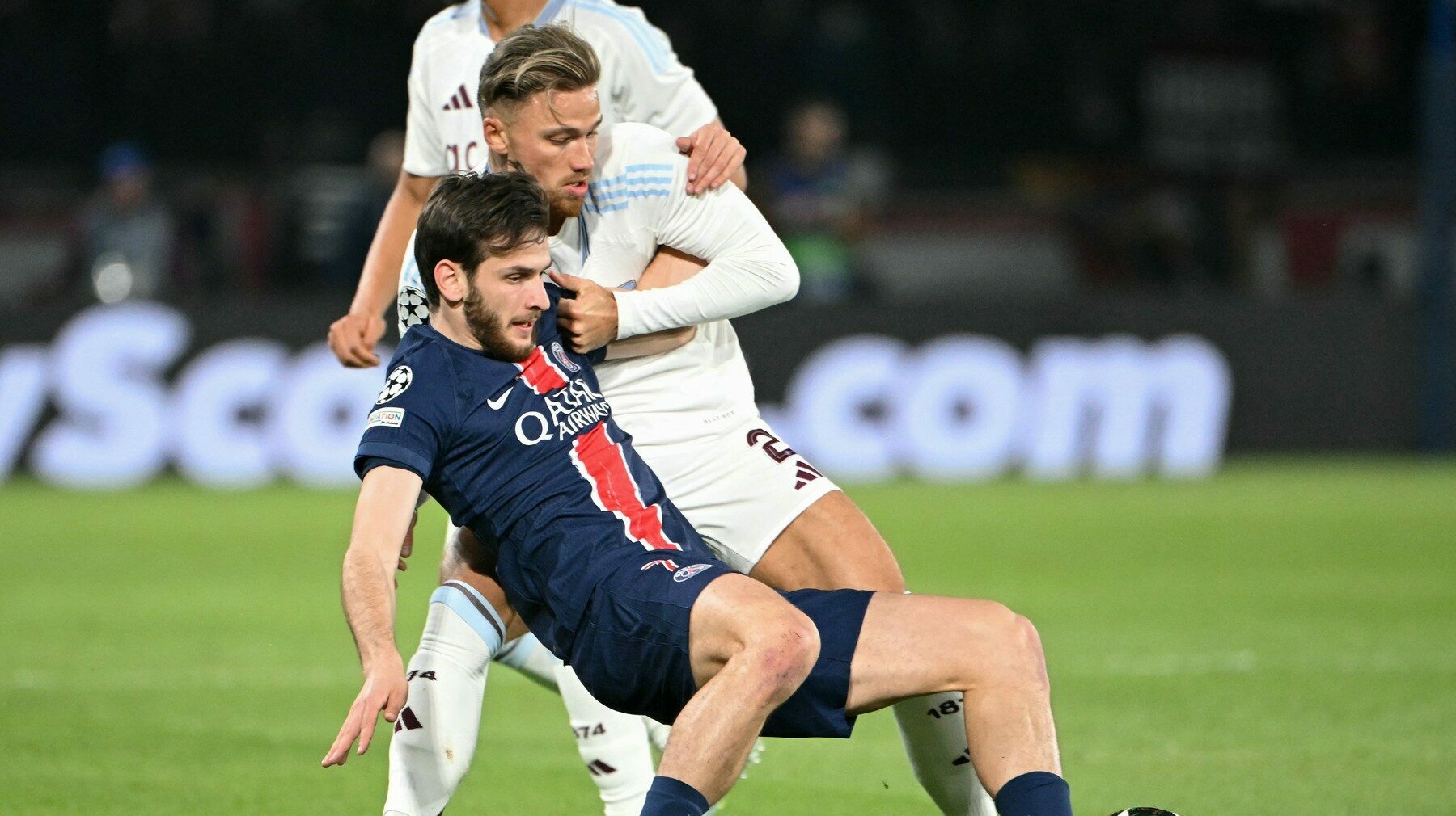 Moment emoționant! Un star din Premier League a fost intervievat de ...