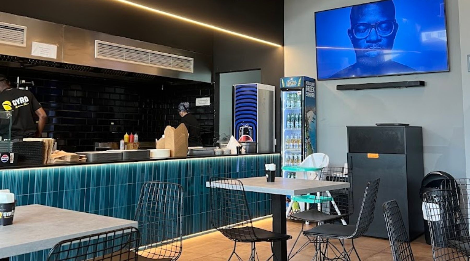 Restaurantul grecesc din București al lui Radu Drăgușin, pus pe ...