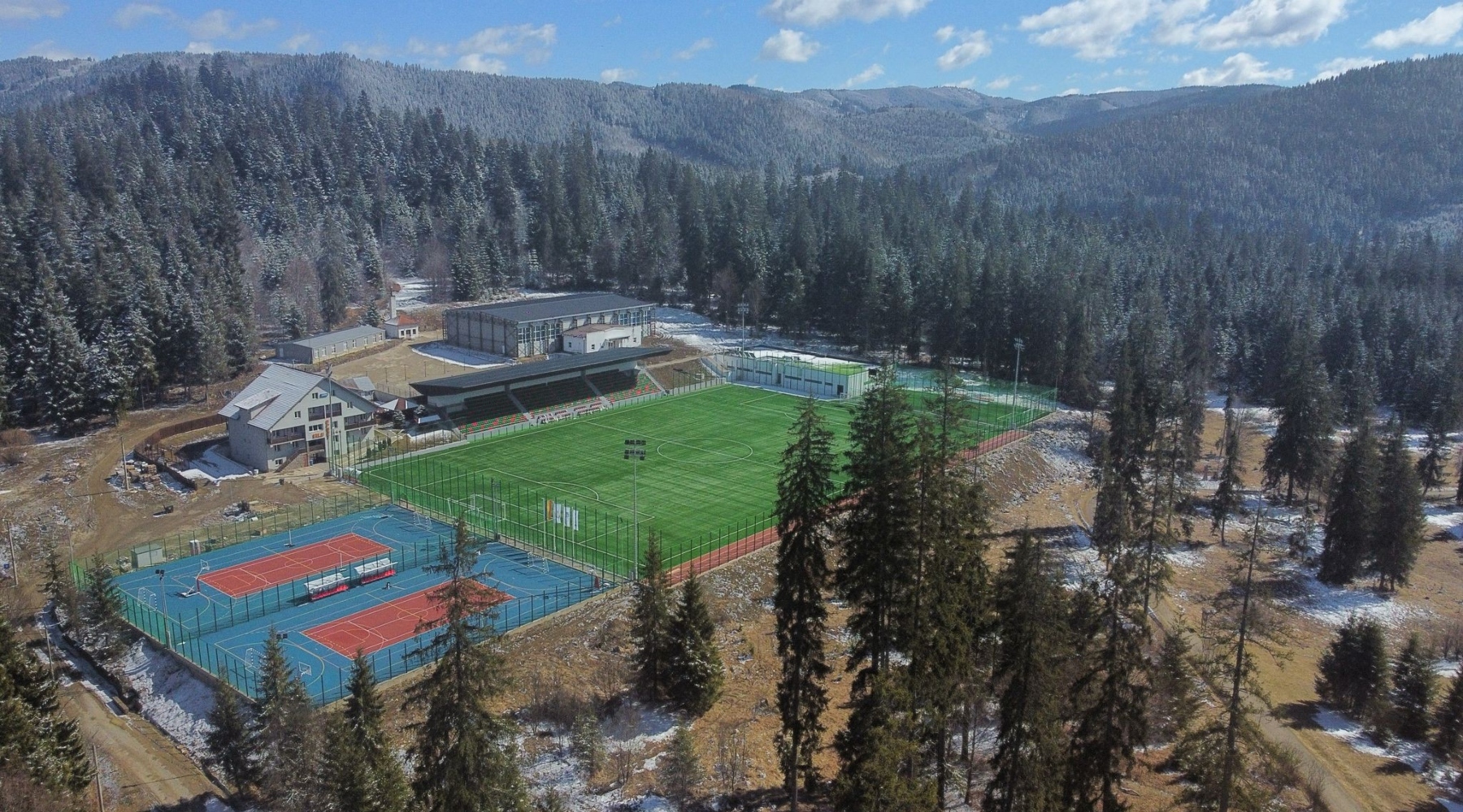 Bază sportivă de 4.000.000 de euro, din bani publici, într-un oraş ...