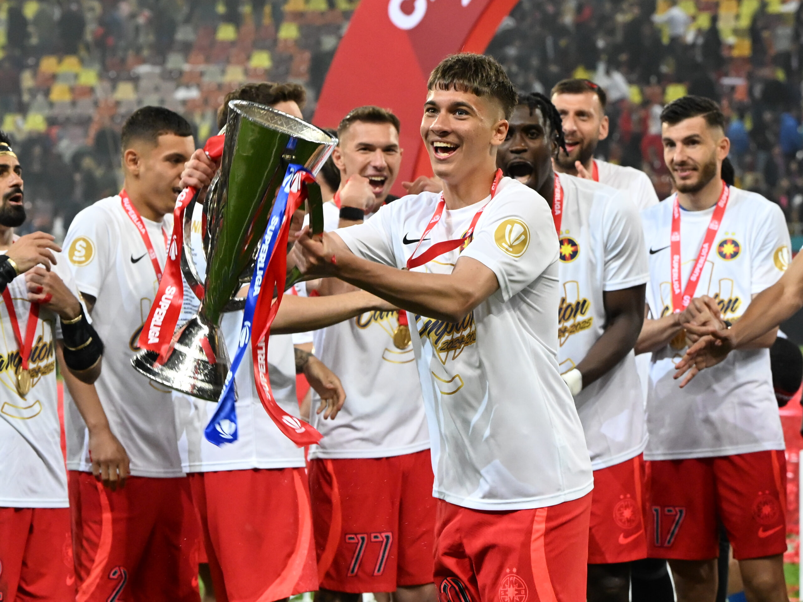 De Ziua Copilului, iată fotografia emoționantă pentru istorie cu Alex ...