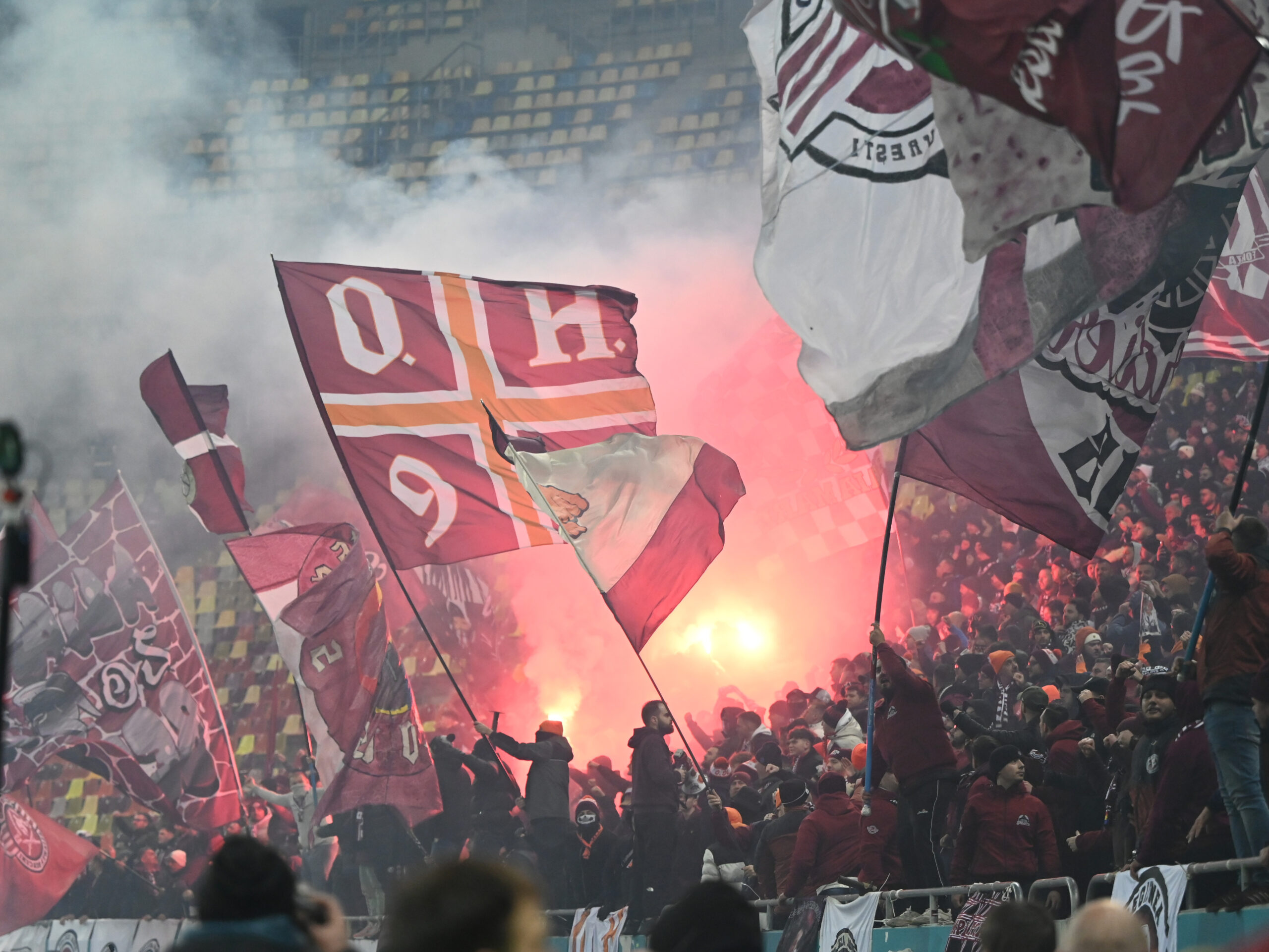 Ultrașii Rapidului au publicat scenografia pe care suporterii din Peluza Nord FCSB au pregătit-o ...