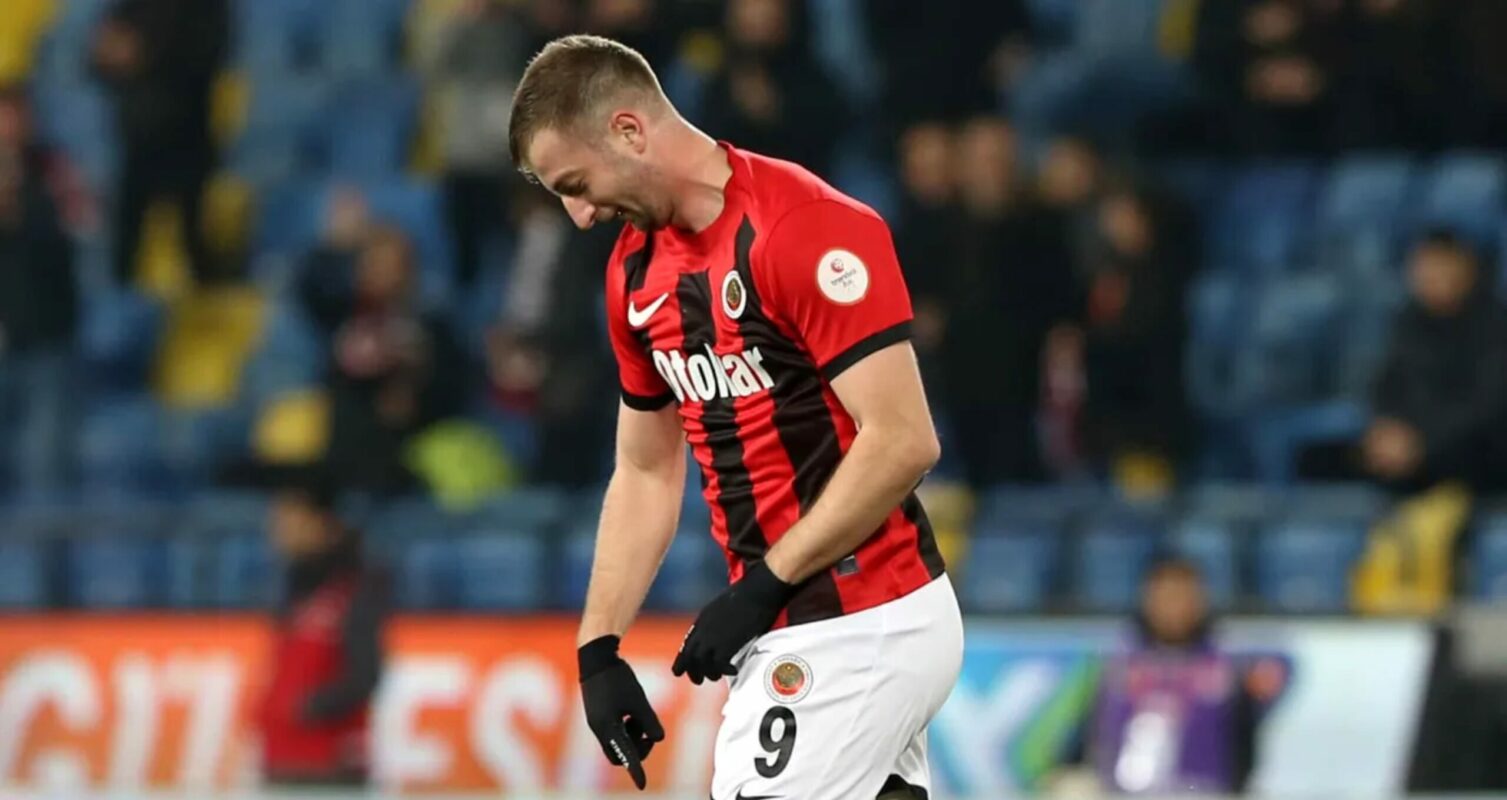 Cum l-au „driblat” turcii pe Daniel Popa de 20.000 de euro. Atacantul a ...