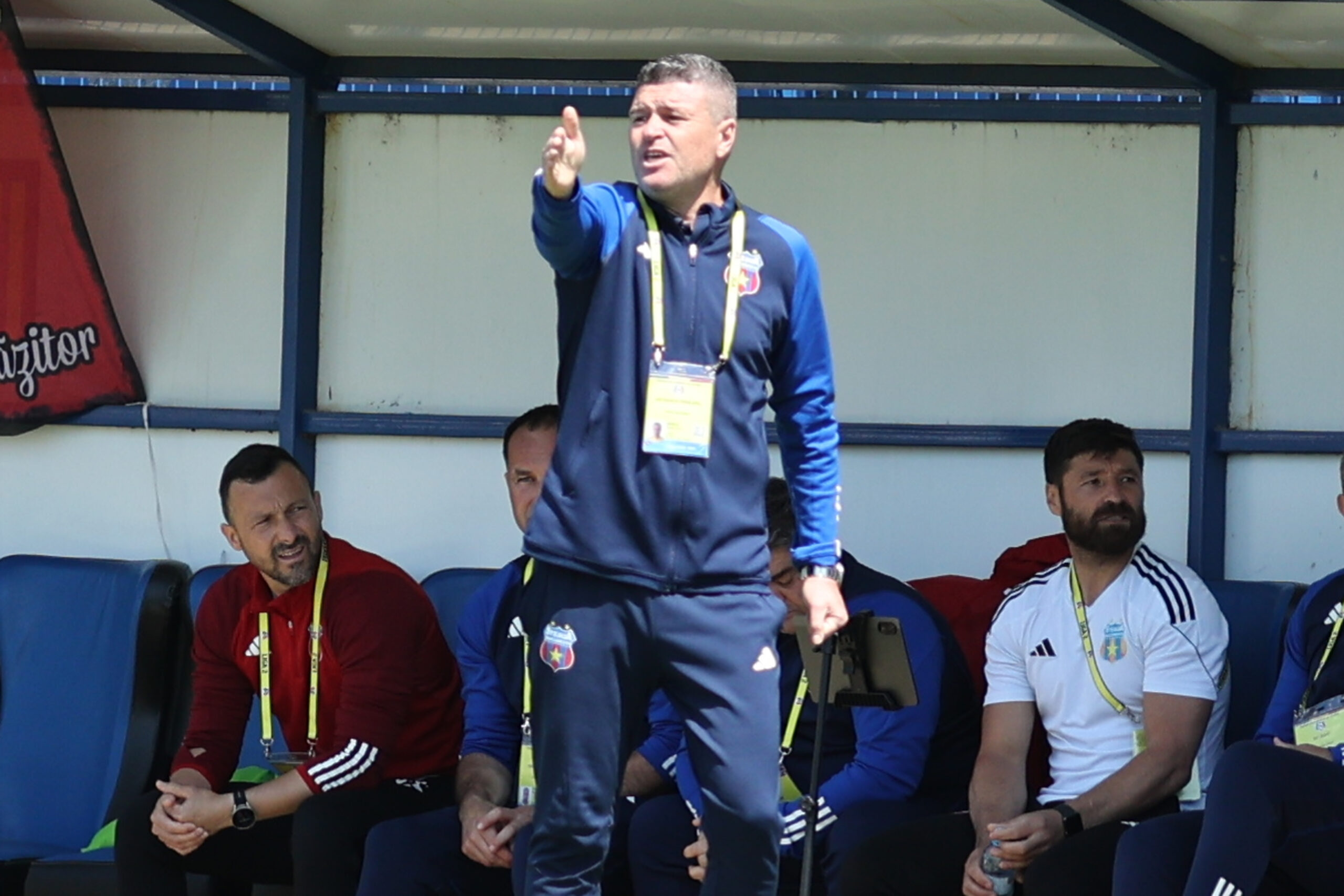 E război la Steaua. Oprița i-a dat replica vehementă comandantului CSA ...