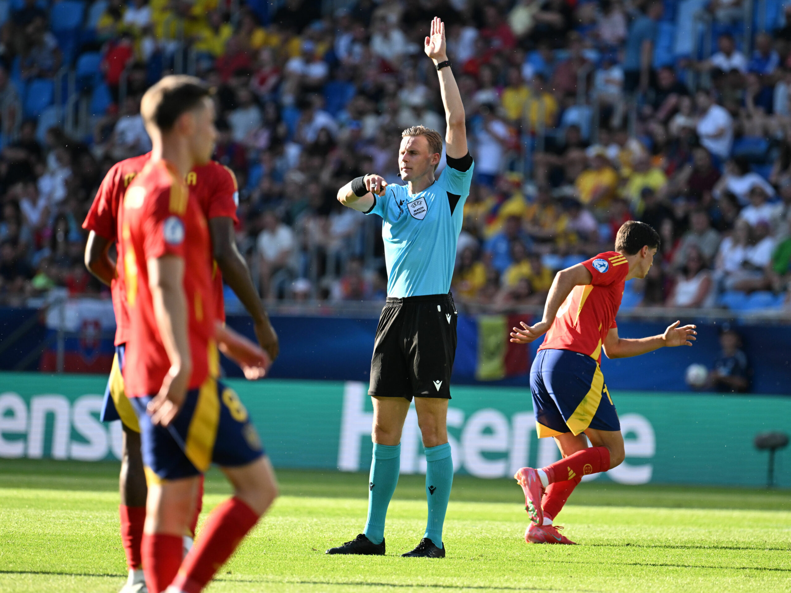 Fază scandaloasă în minutul 63 al meciului România U21 – Spania U21 ...