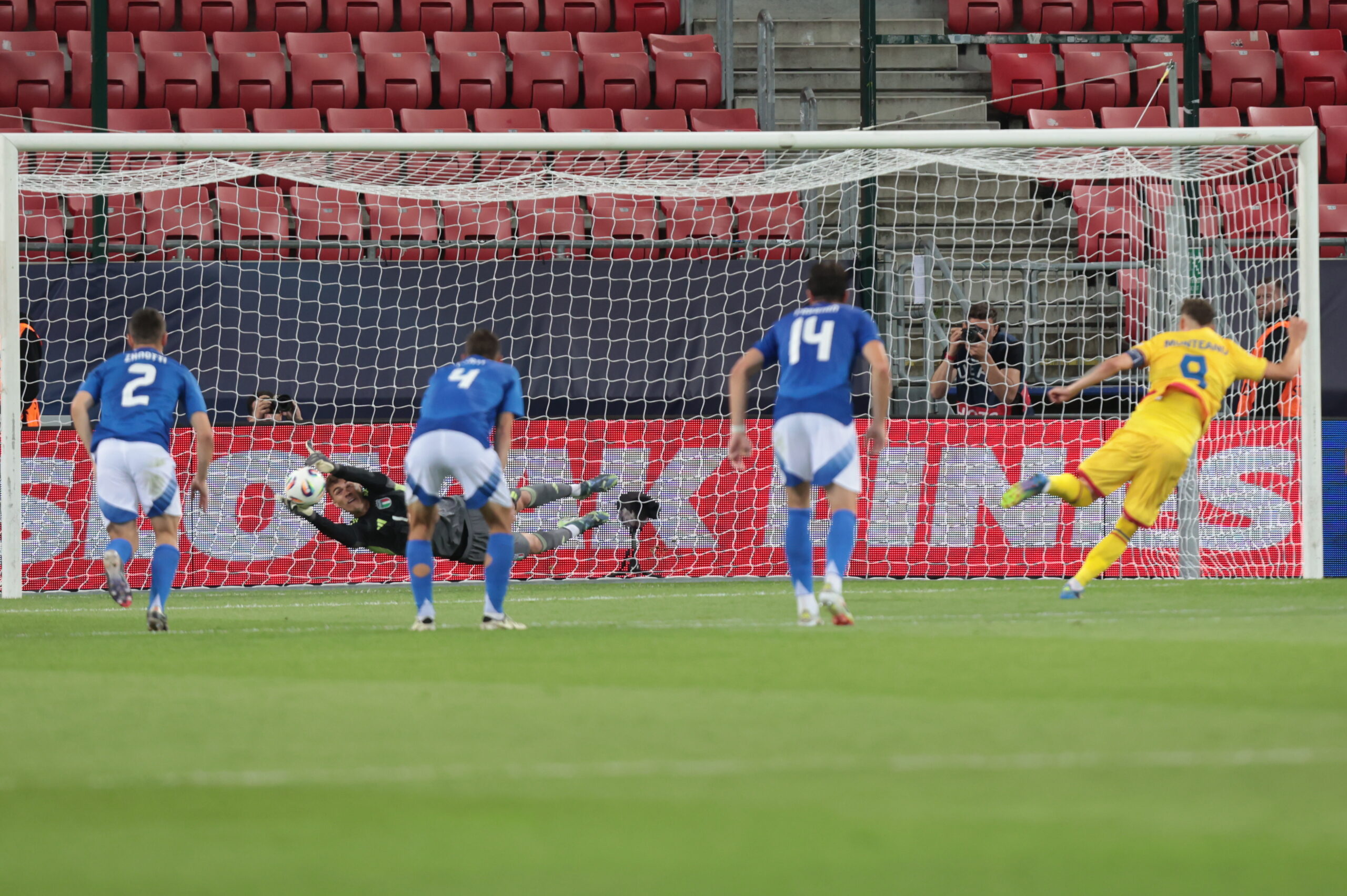 Louis Munteanu a ratat un penalty care putea însemna calificarea și un ...