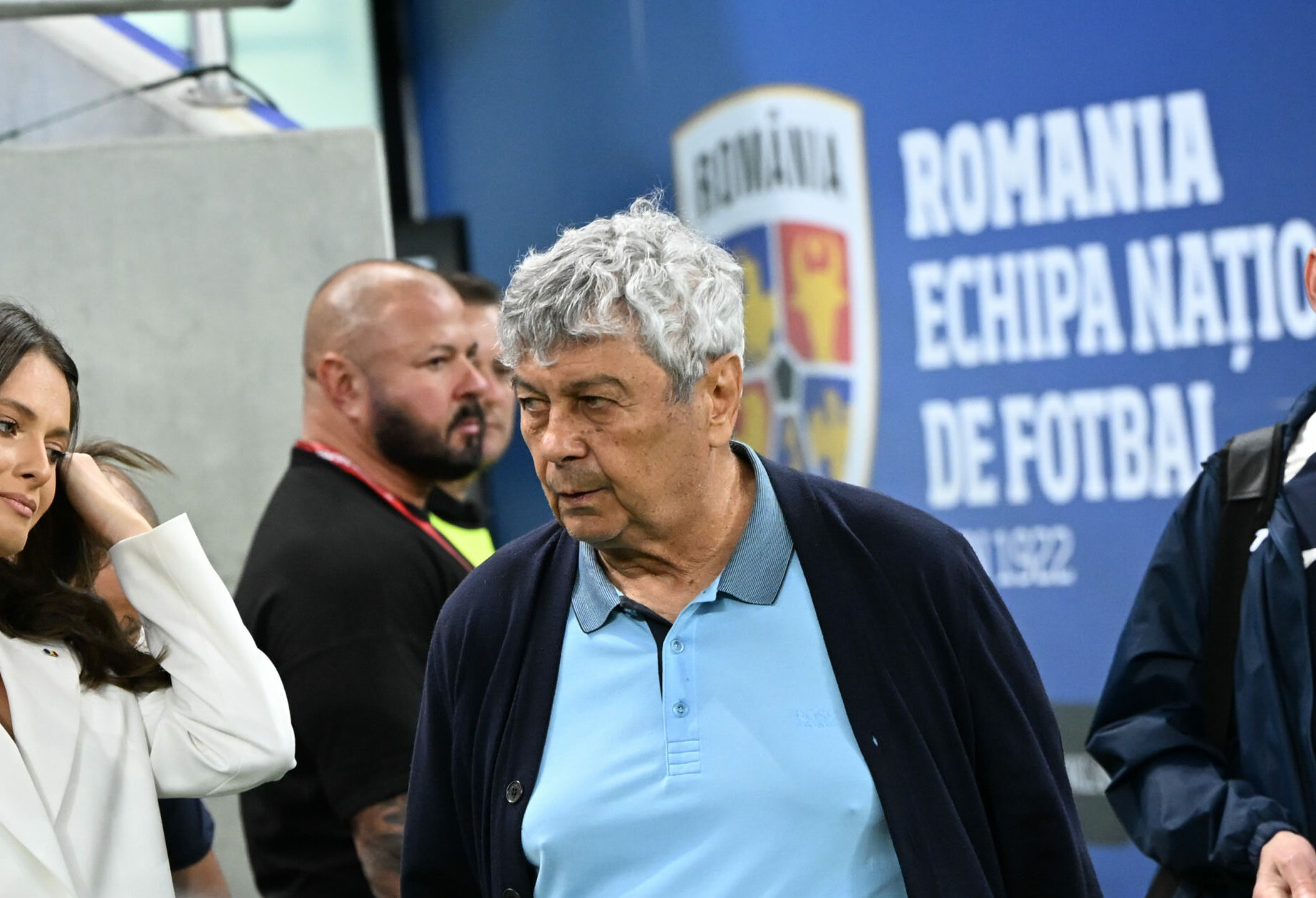 Nimeni, niciodată nu a dezvăluit trăirile lui Mircea Lucescu așa ...
