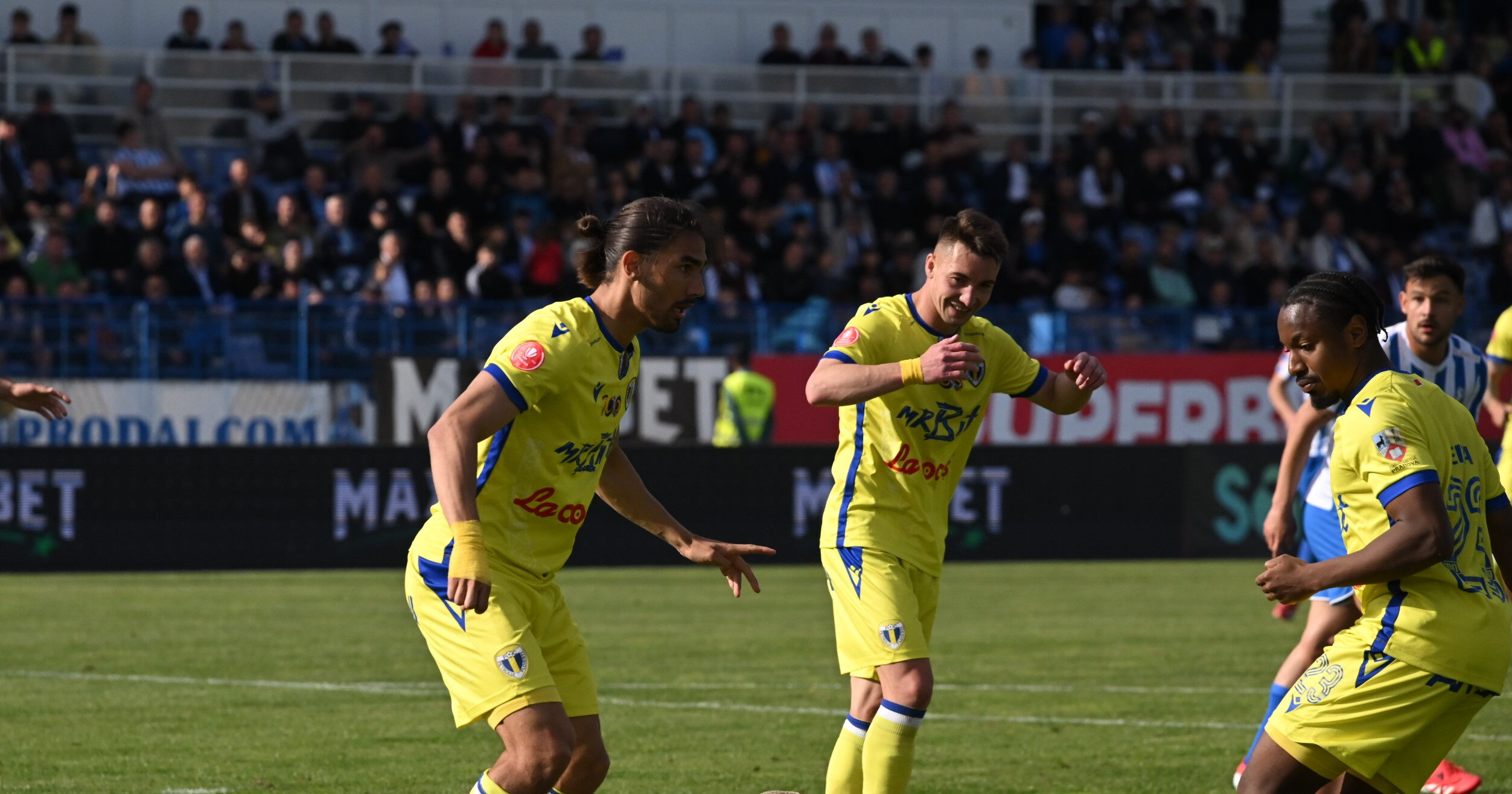 Polonezii au pus ochii pe unul dintre cei mai buni fundași din Superliga României