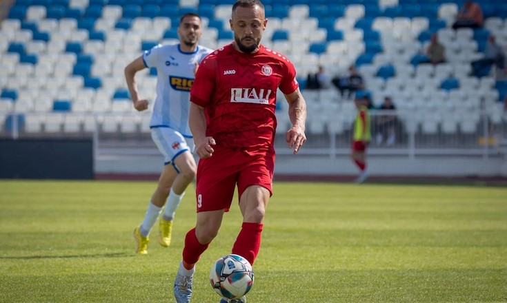 Adrian Mihalcea s-a săturat să stea după Gele sau Abdallah și și-a luat ...