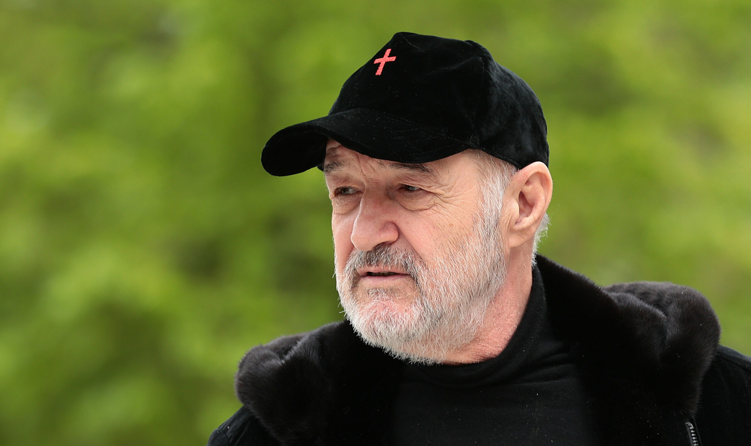 Gigi Becali n-a suportat și l-a sunat pe Meme Stoica în timpul primei reprize, apoi a intrat în ...