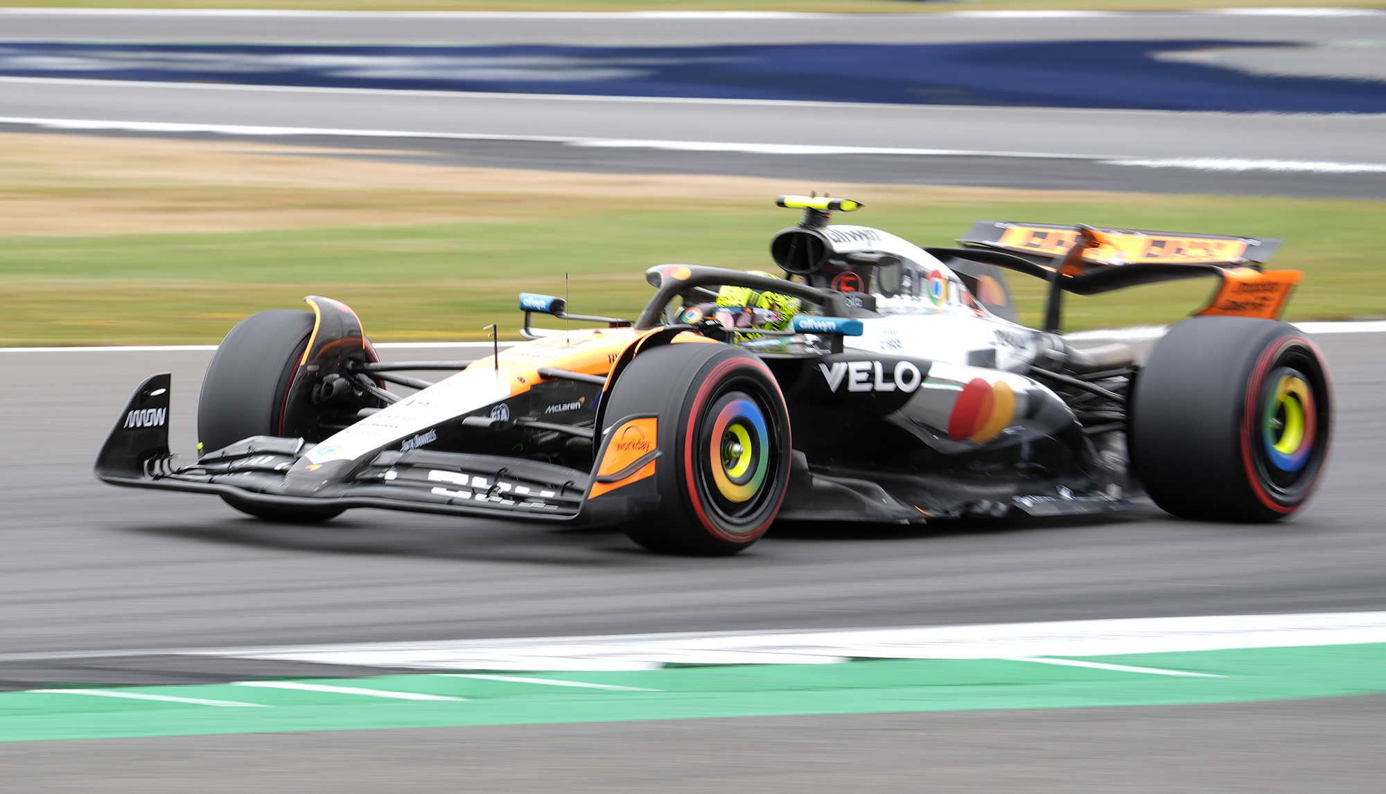 Lando Norris, victorie fabuloasă la Silverstone! Starul zilei a fost ...