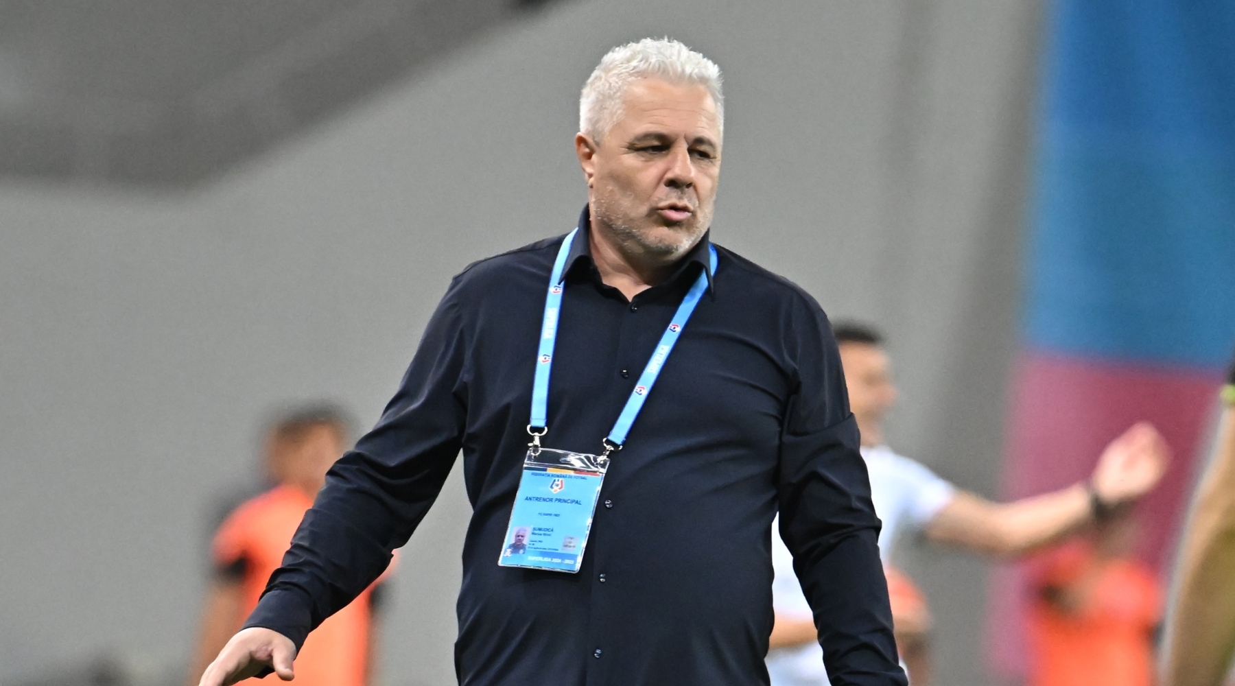 Marius Șumudică i-a șocat. Ce a făcut antrenorul. „Și-a dat pantalonii ...