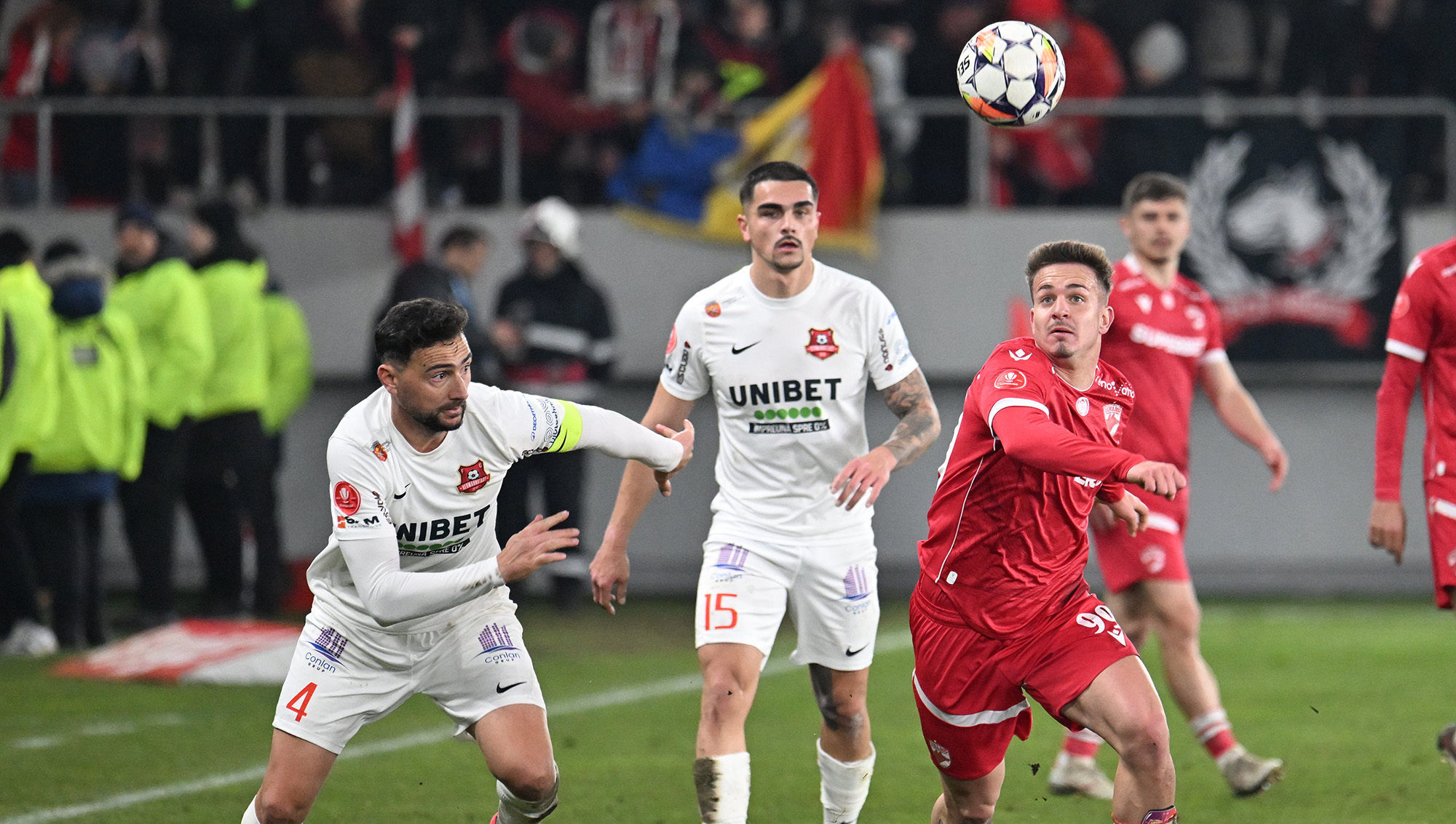 Ungurii i-au zdrobit la negocieri pe Dan Şucu şi pe Mihai Rotaru ...