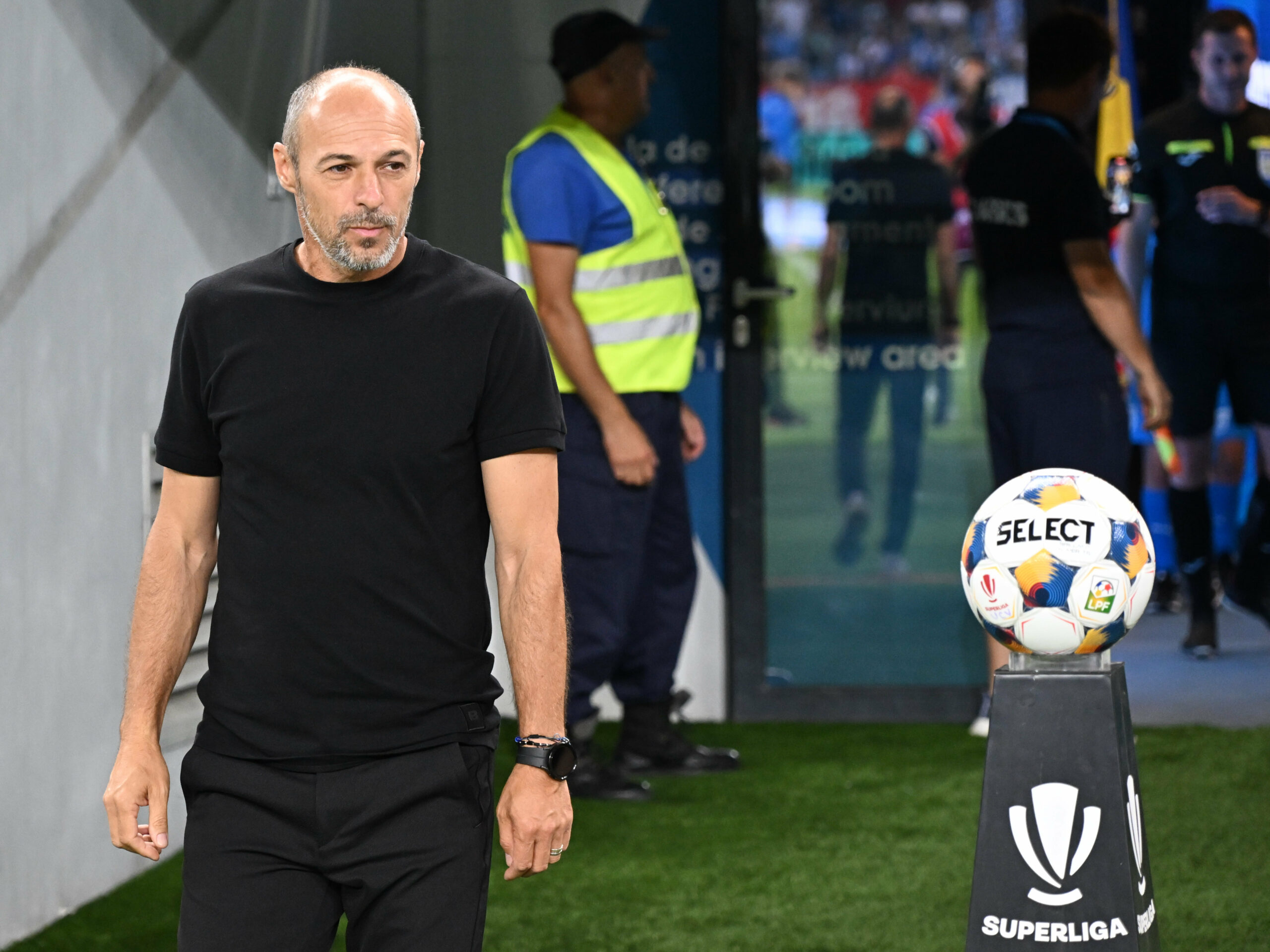 Bogdan Andone își ține jucătorii în tensiune, după ce FC Argeș a urcat ...