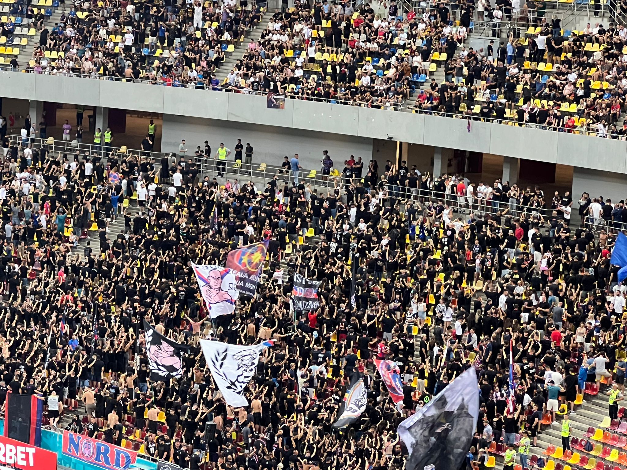 Crainicul stadionului, mesaj pentru galeria FCSB! Ce a urmat a fost grobian