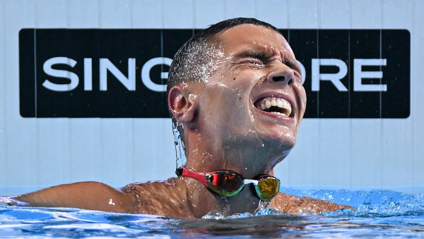 David Popovici nu a fost desemnat „Sportivul Mondialelor”. Ce înotător ...