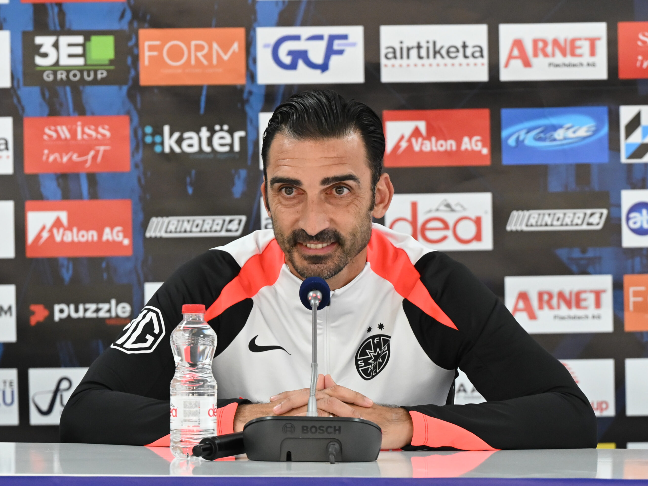 De ce tolerează Gigi Becali ca Elias Charalambous să nu vorbească româneşte după mai bine de doi ...