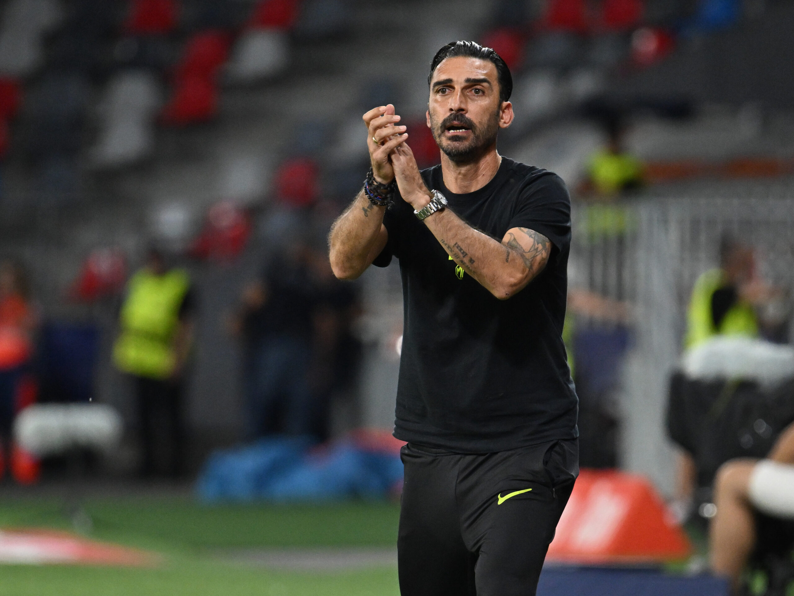 Elias Charalambous a explicat absența lui Vlad Chiricheș din derby-ul ...