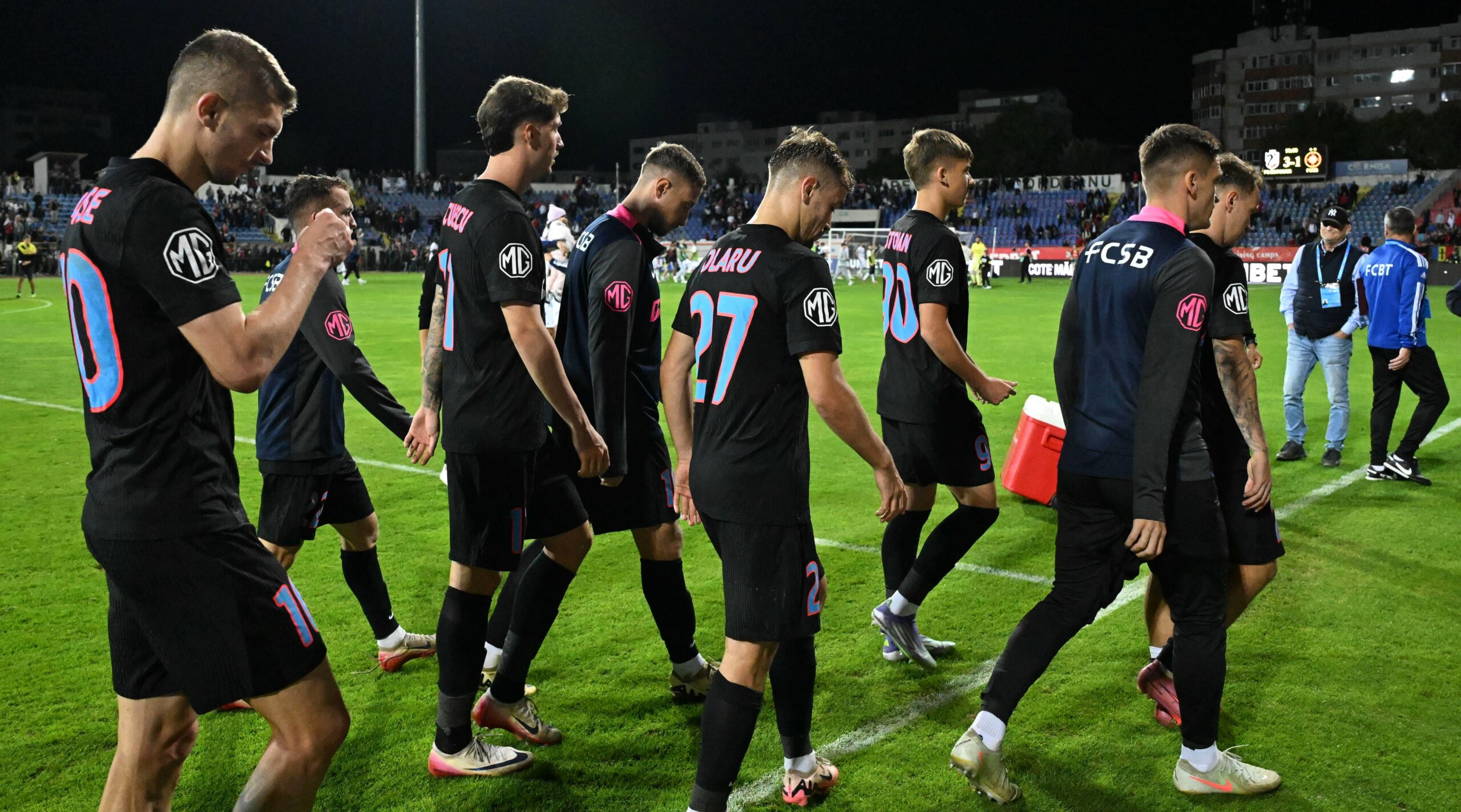 Bisericuțele au distrus FCSB? Liderul ultrașilor: „Sunt probleme în vestiar. I-am zis lui Olaru ...