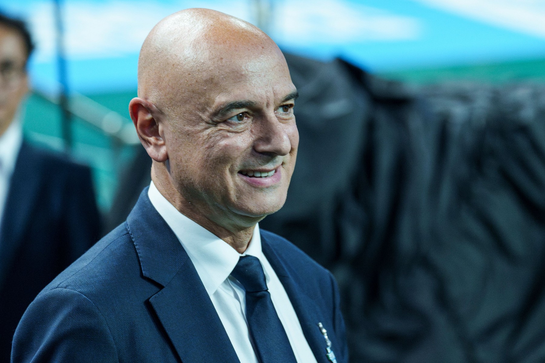 Cutremur la echipa lui Radu Drăgușin. Daniel Levy a renunțat la funcția ...