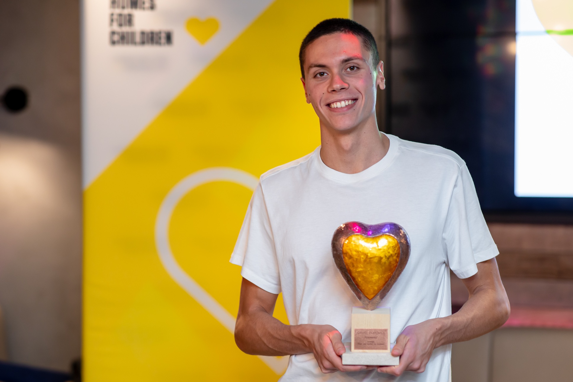 Ion Țiriac a contribuit alături de alți donatori, iar David Popovici a ...