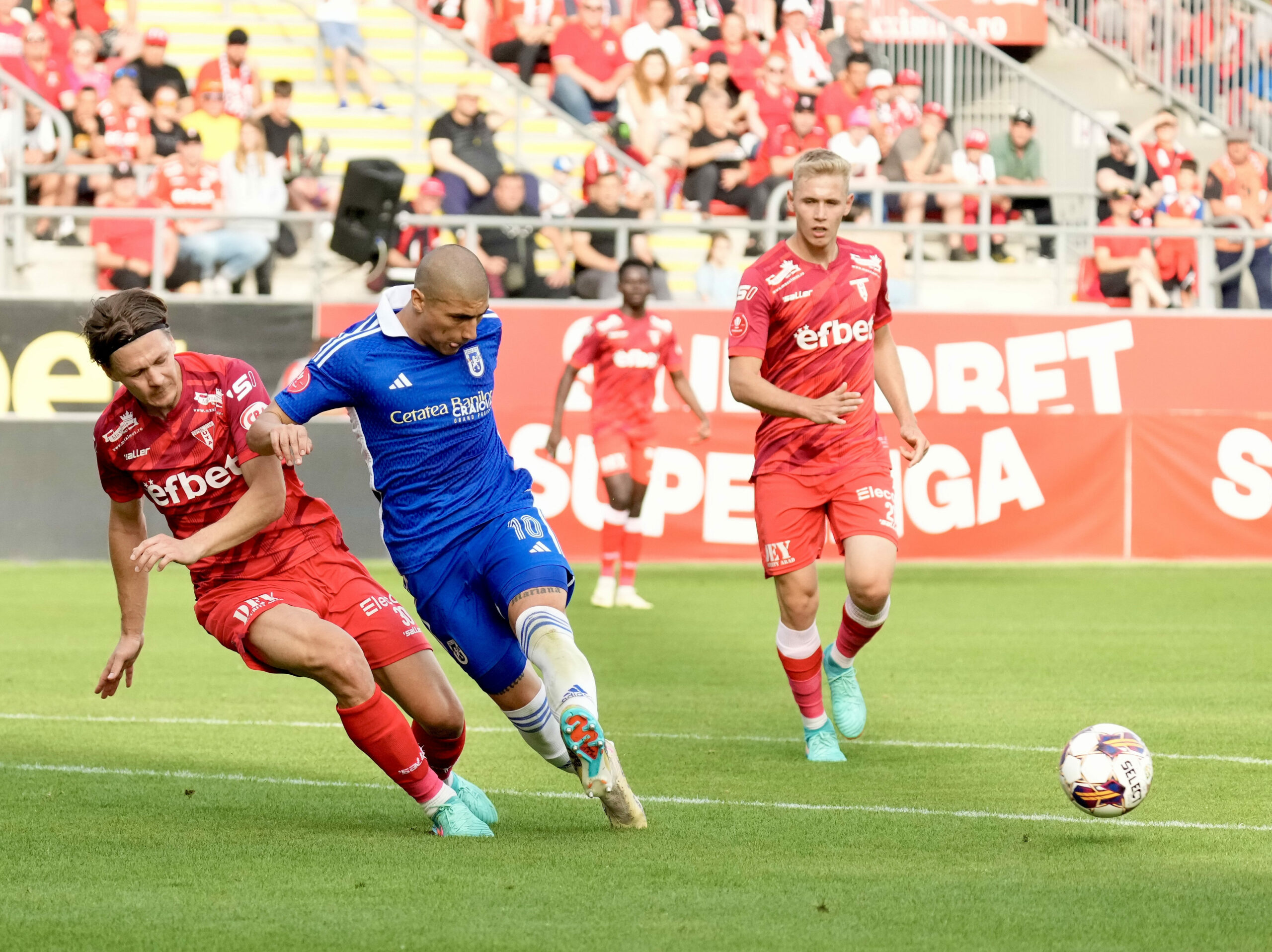 UTA l-a readus pe fundașul cu care a obținut cea mai bună clasare din ...